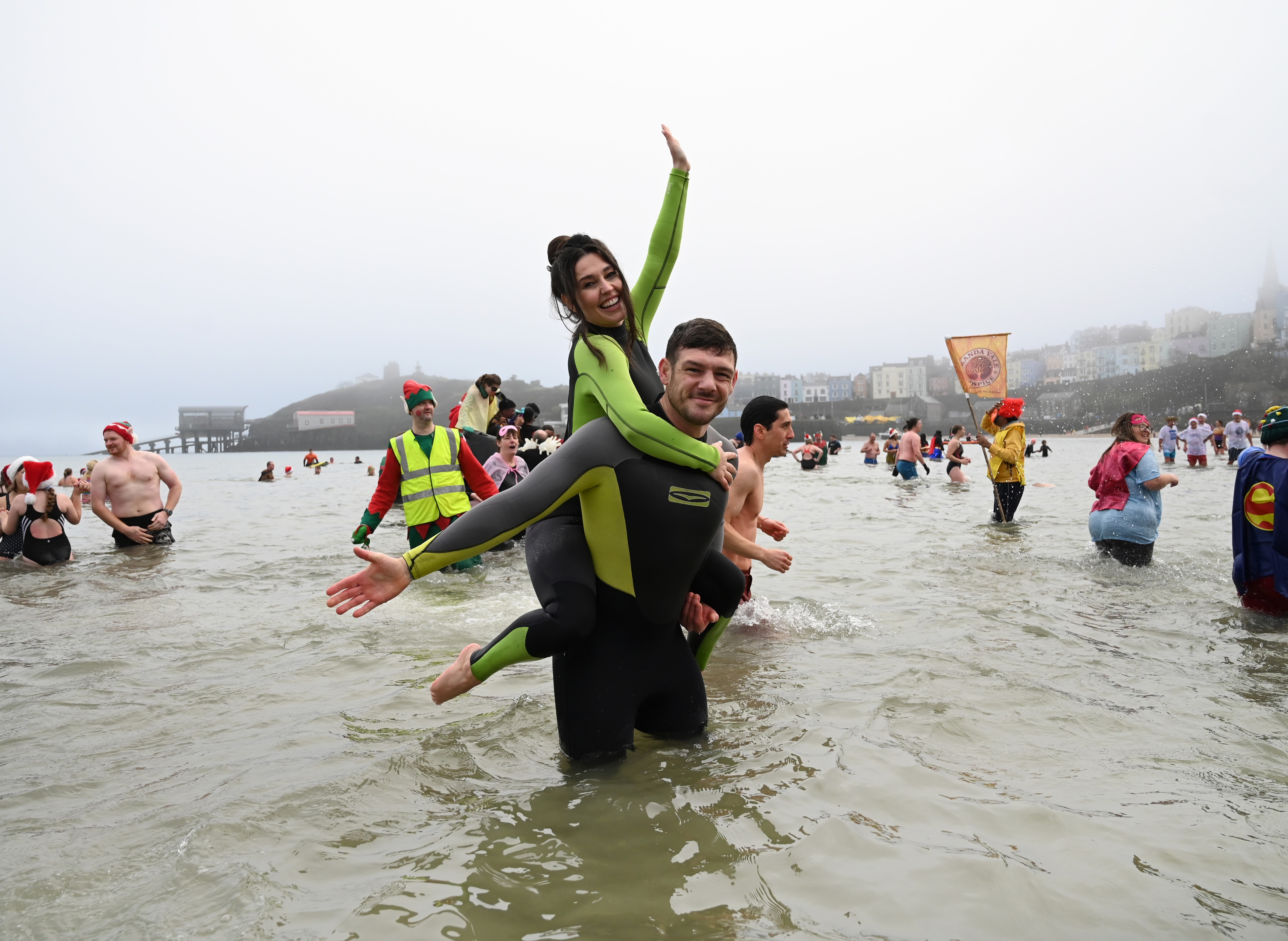 Record breaking dip for Boxing Day swim in Tenby | News - Hits Radio ...