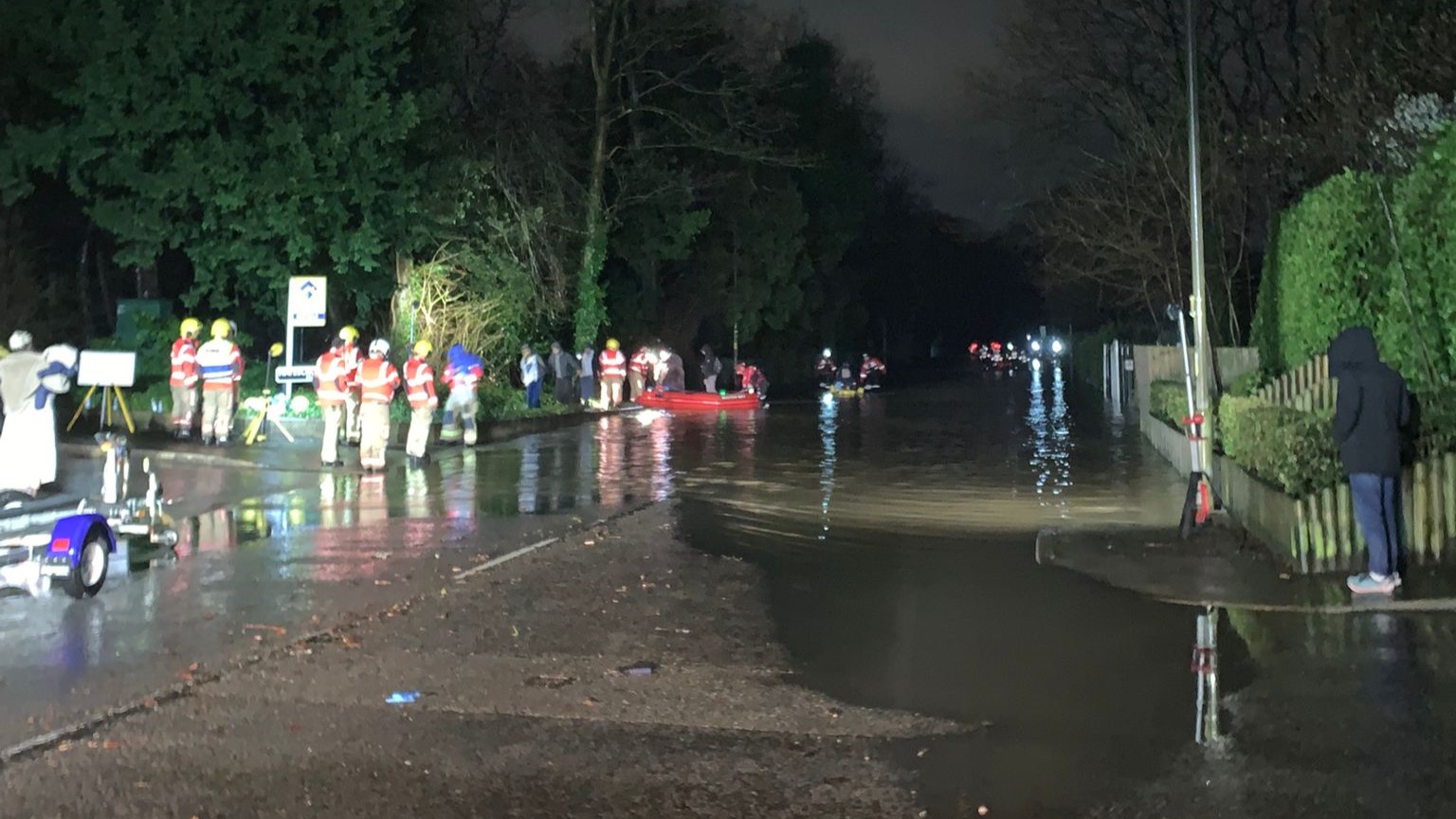 500 evacuated from hotel as emergency services respond to flooding ...