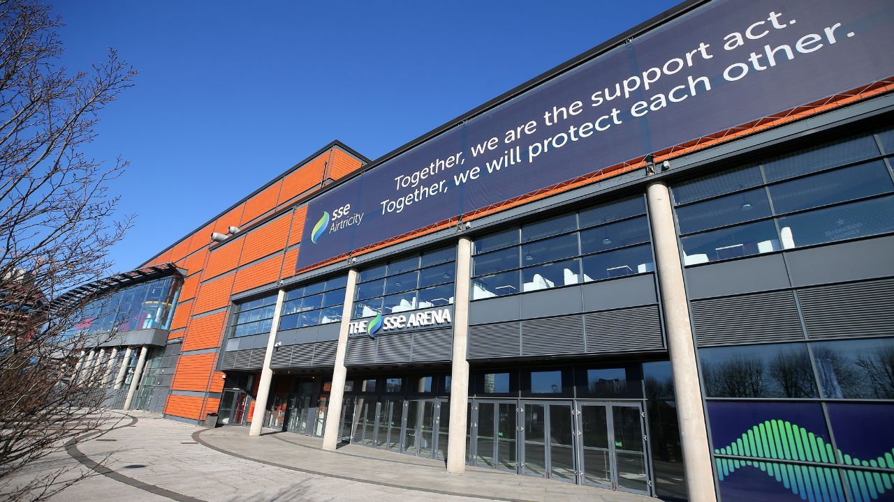 Pilot scheme to see single-use plastic cups ended in Belfast venues ...