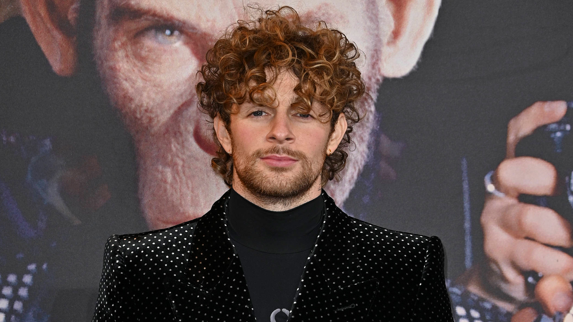 Tom Grennan releases 'Shadowboxing' with the lyric video