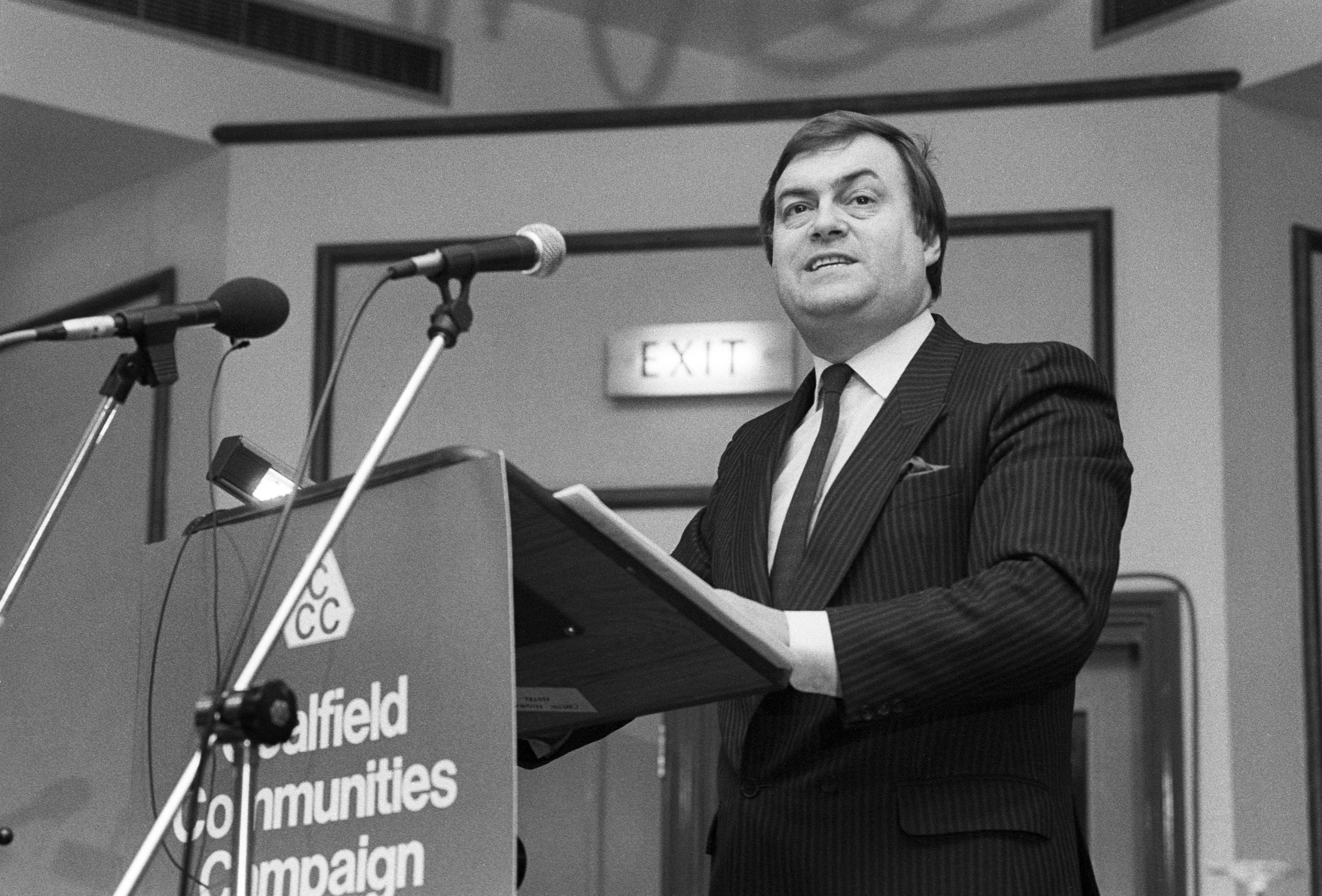 Hull pays tribute to Lord Prescott | News - Hits Radio (East Yorkshire ...