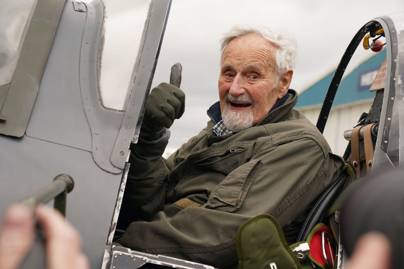 RAF squadron leader and charity founder from East Sussex dies aged 103 ...