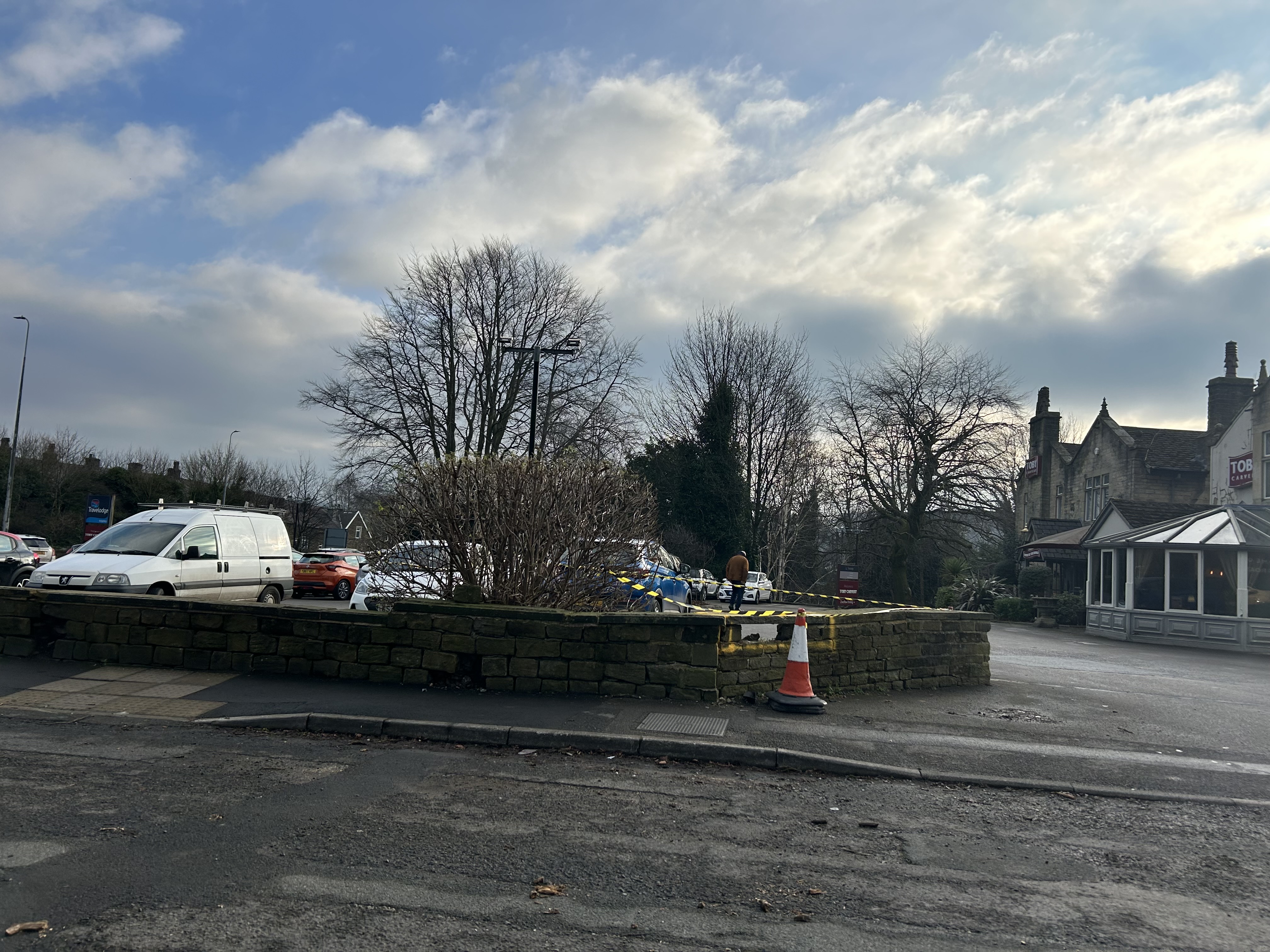 Man dies after car hits wall by Toby Carvery in Keighley