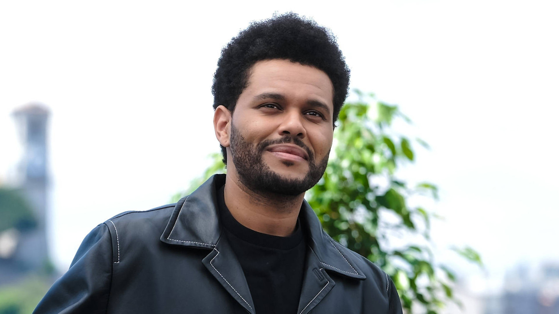 The Weeknd ends Grammys boycott with surprise performance