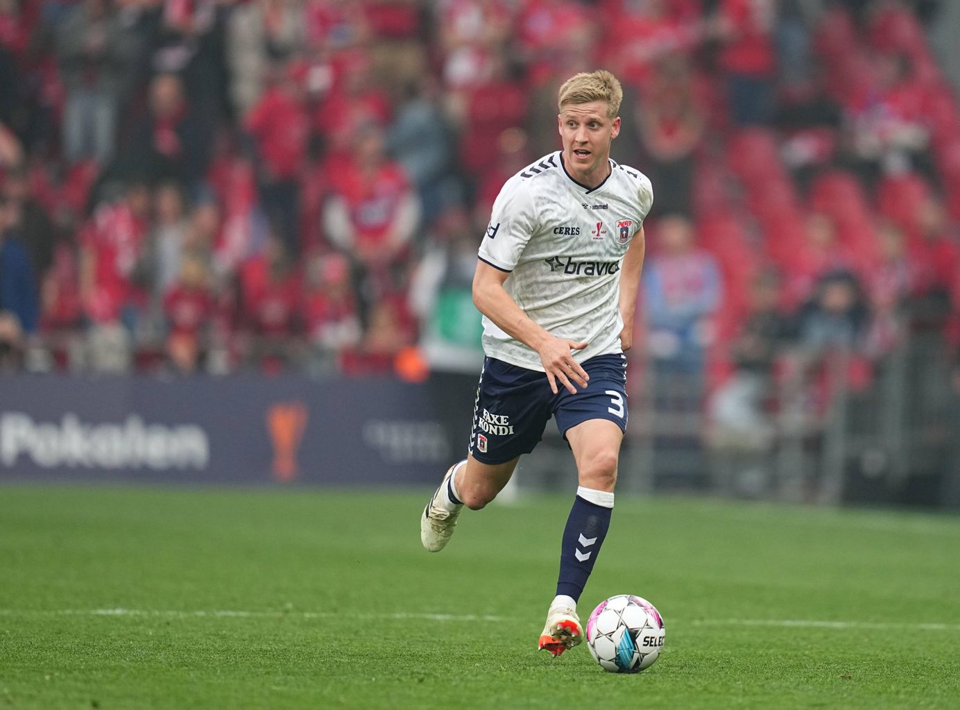 Aberdeen sign Dutch defender Mats Knoester