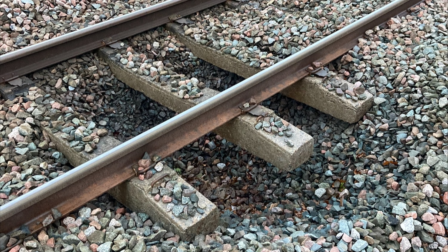 Railway line between Barnsley and Wakefield to close as Network Rail ...