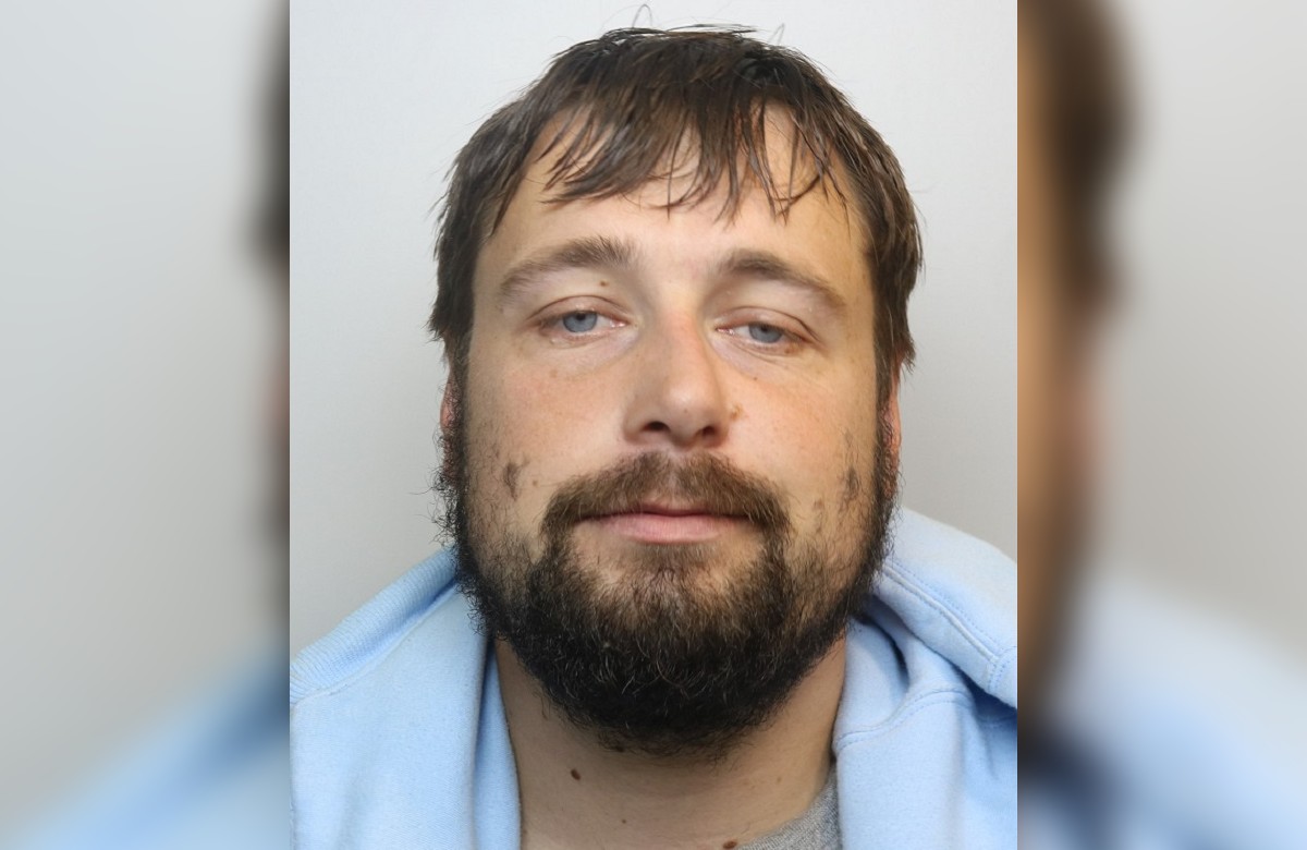 Appeal to trace wanted man in Trowbridge