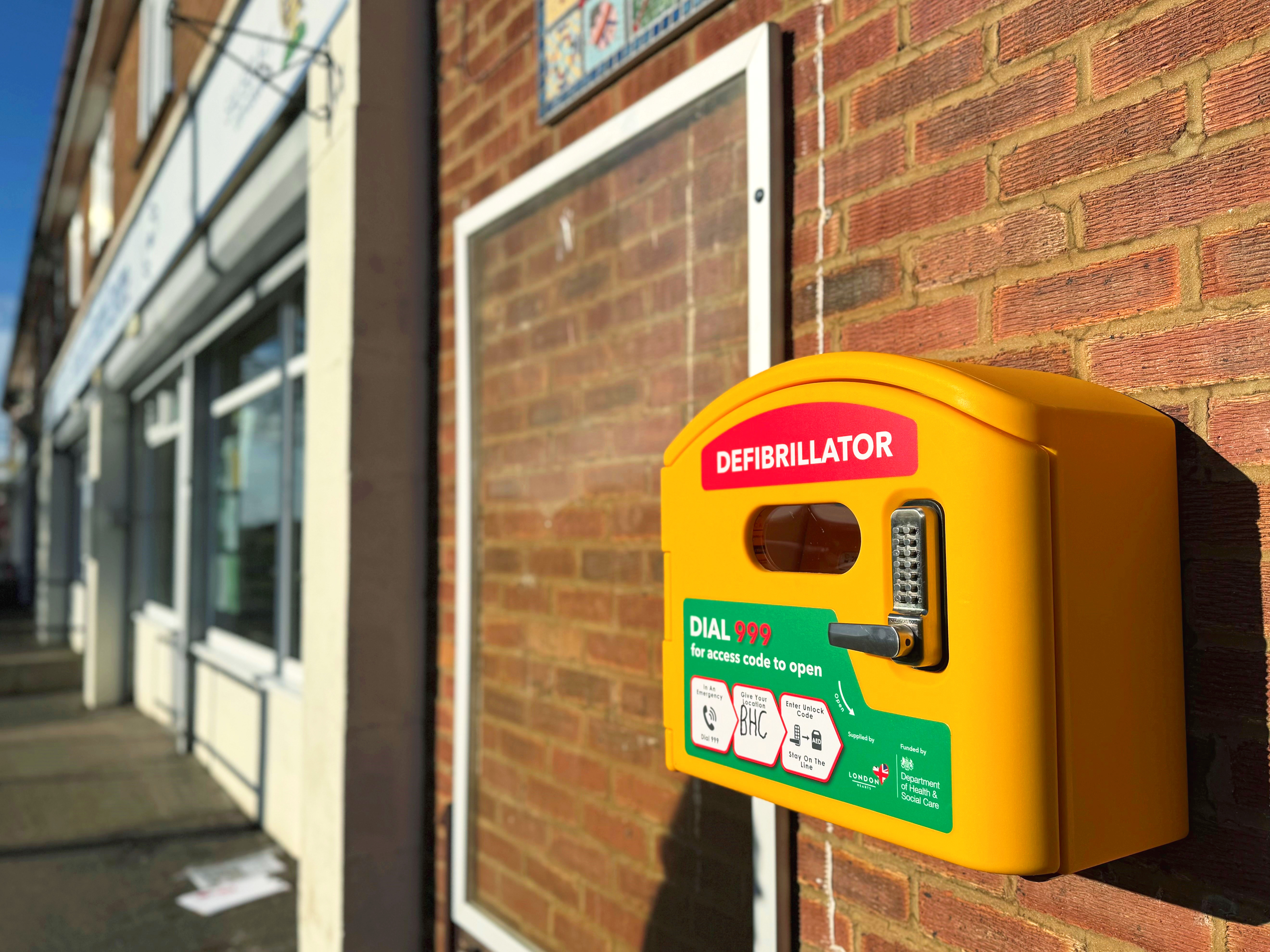 New defib installed at Bemerton Heath after community effort | GHR ...