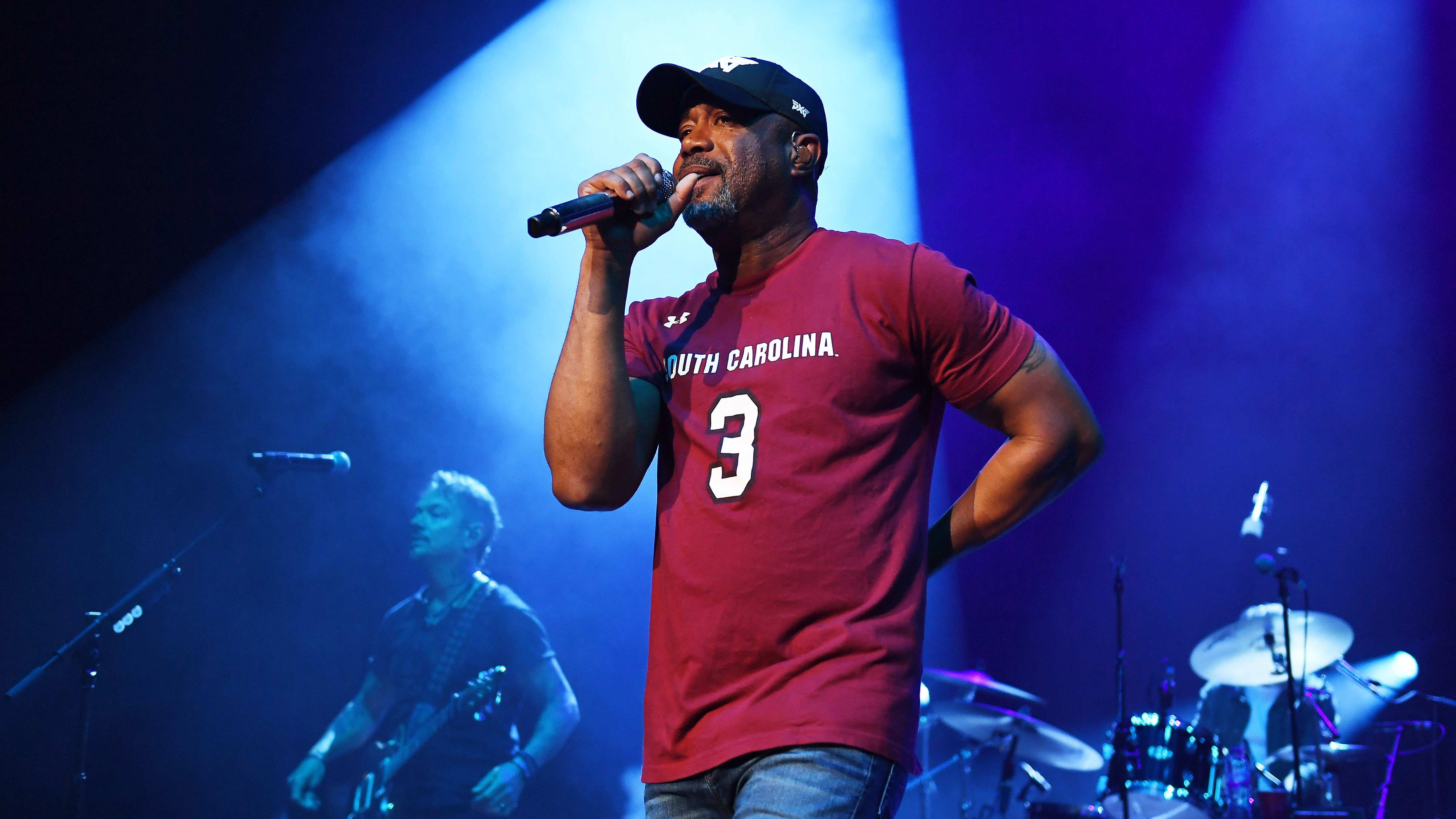 Darius Rucker: Get to know the country singer behind 'Wagon Wheel'