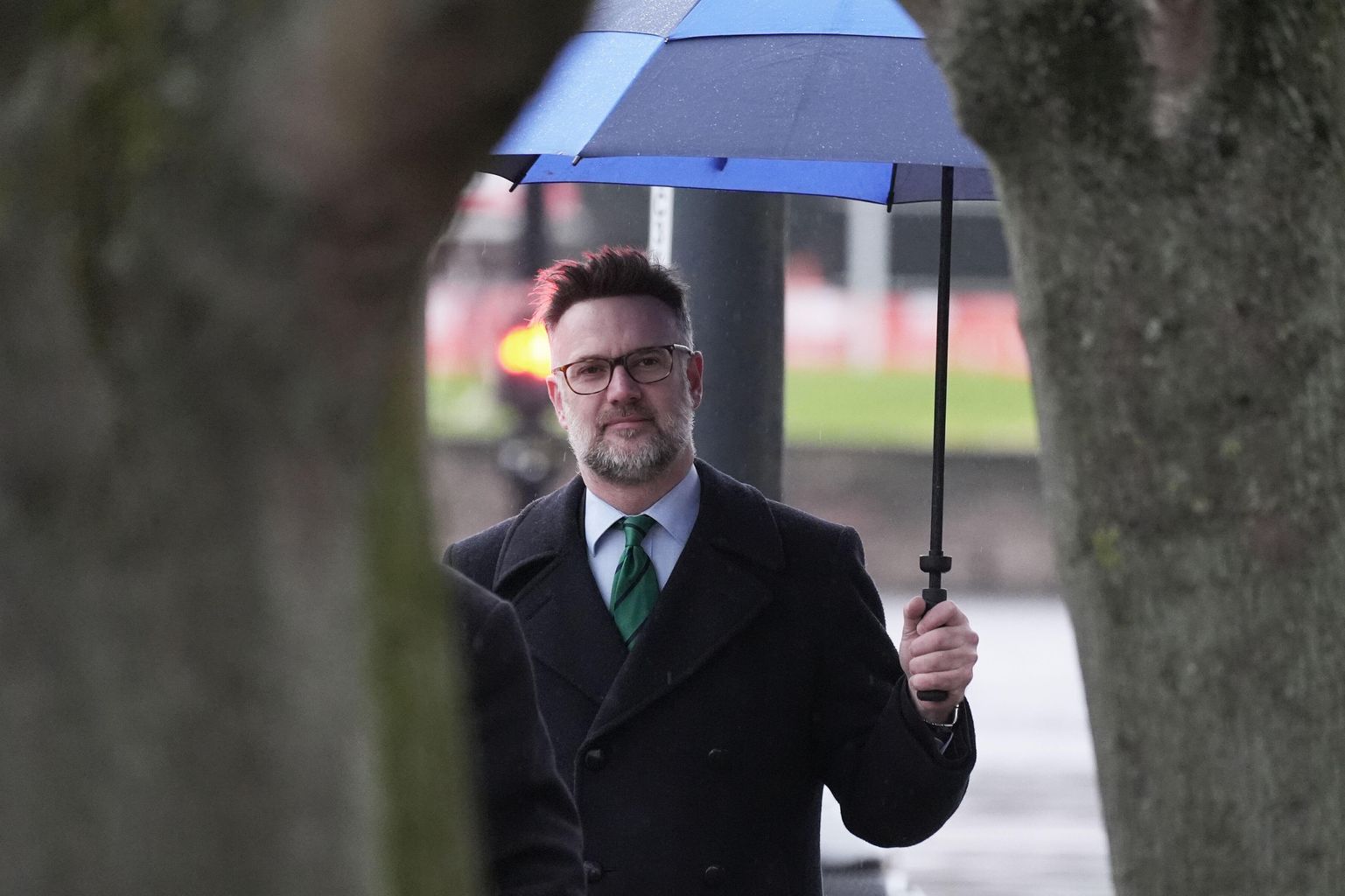 Court told Bargain Hunt star used violence against wife over 10 year ...