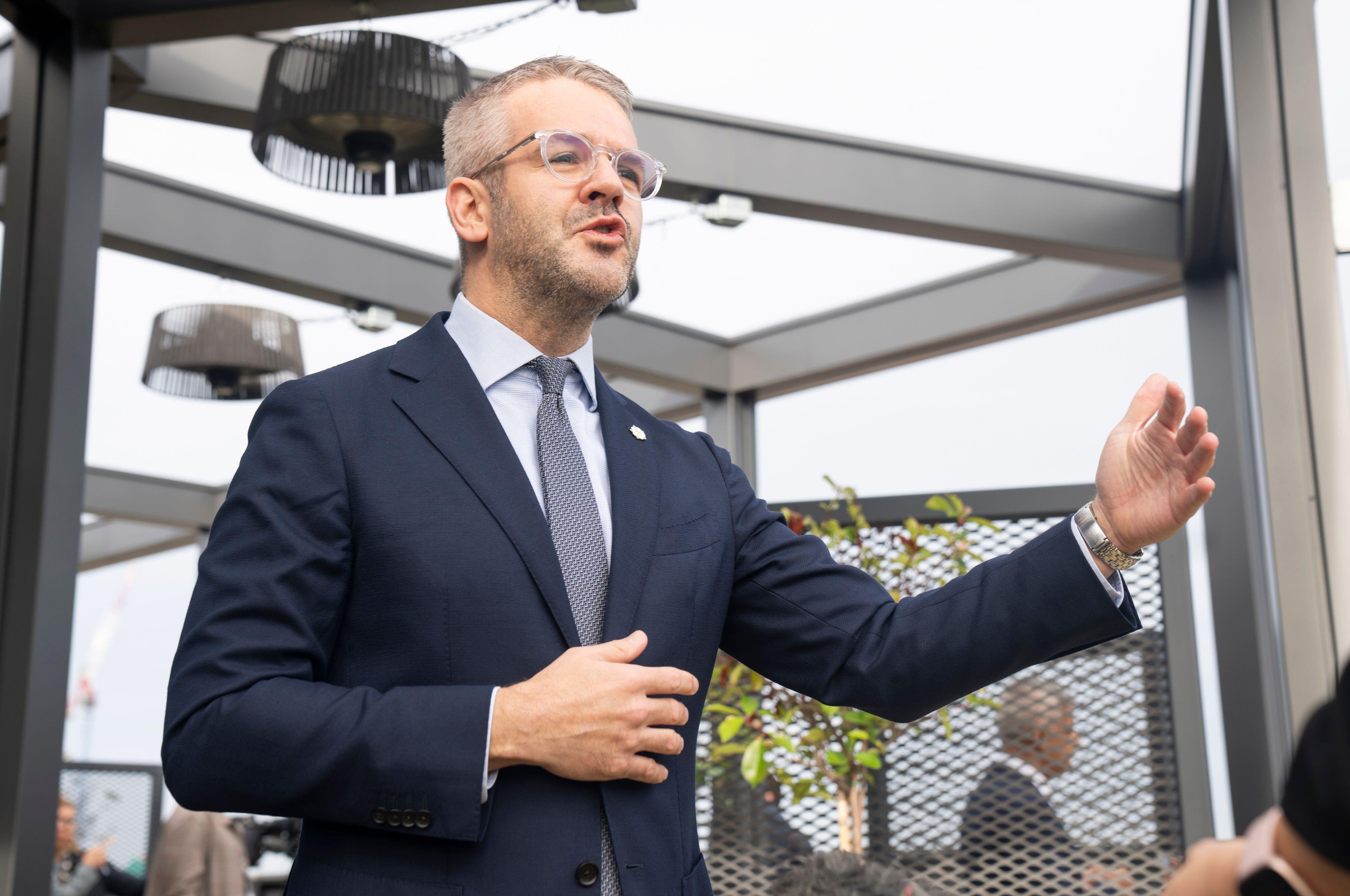 South Yorkshire mayor faces questions over £60,000 speechwriter job ...