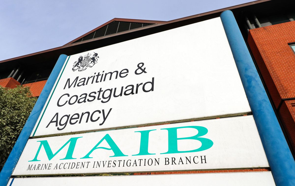 Crew not wearing flotation devices during fatal capsizing ...
