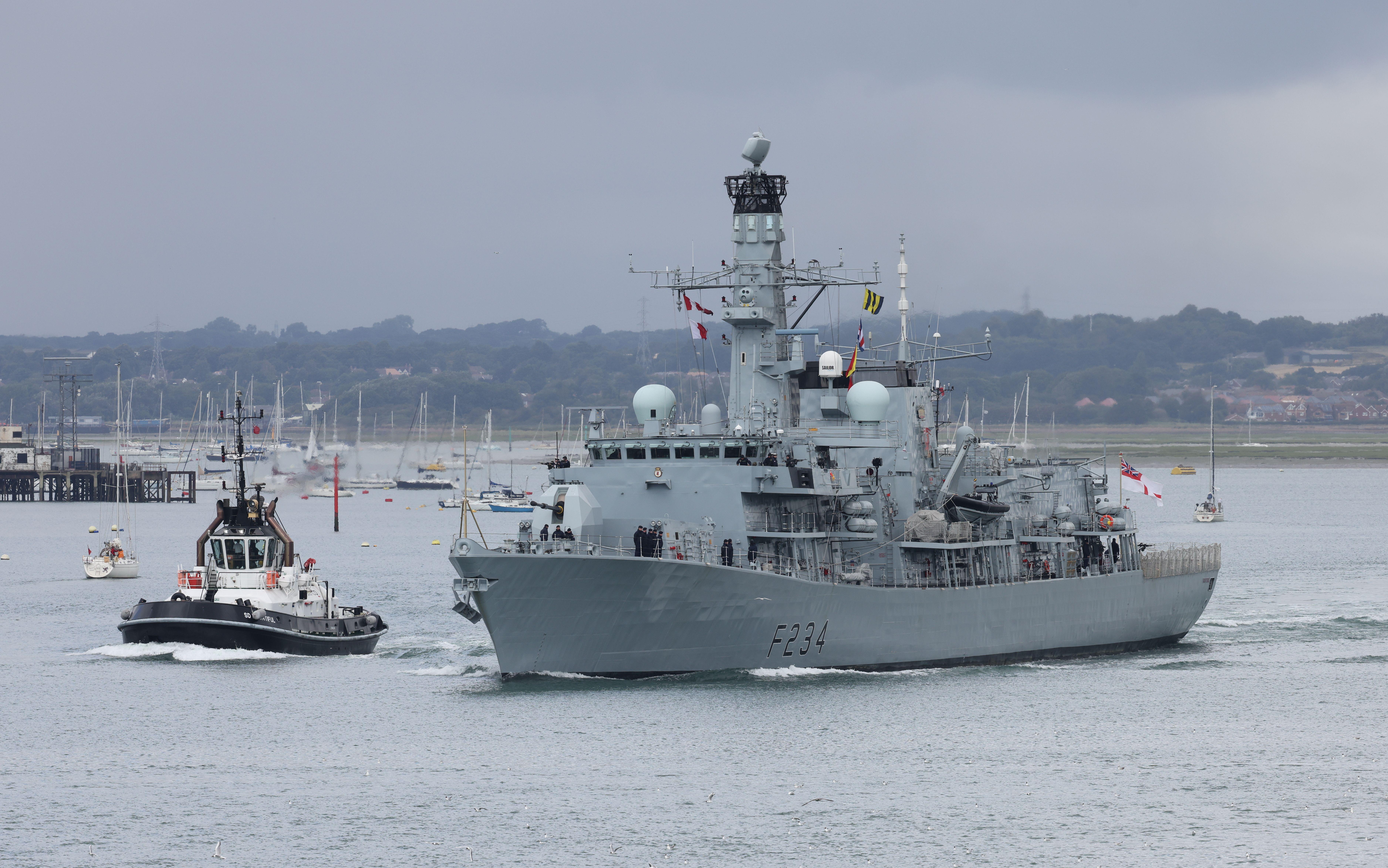 Royal Navy tugboat crews to walk out in contract dispute | News - MFR