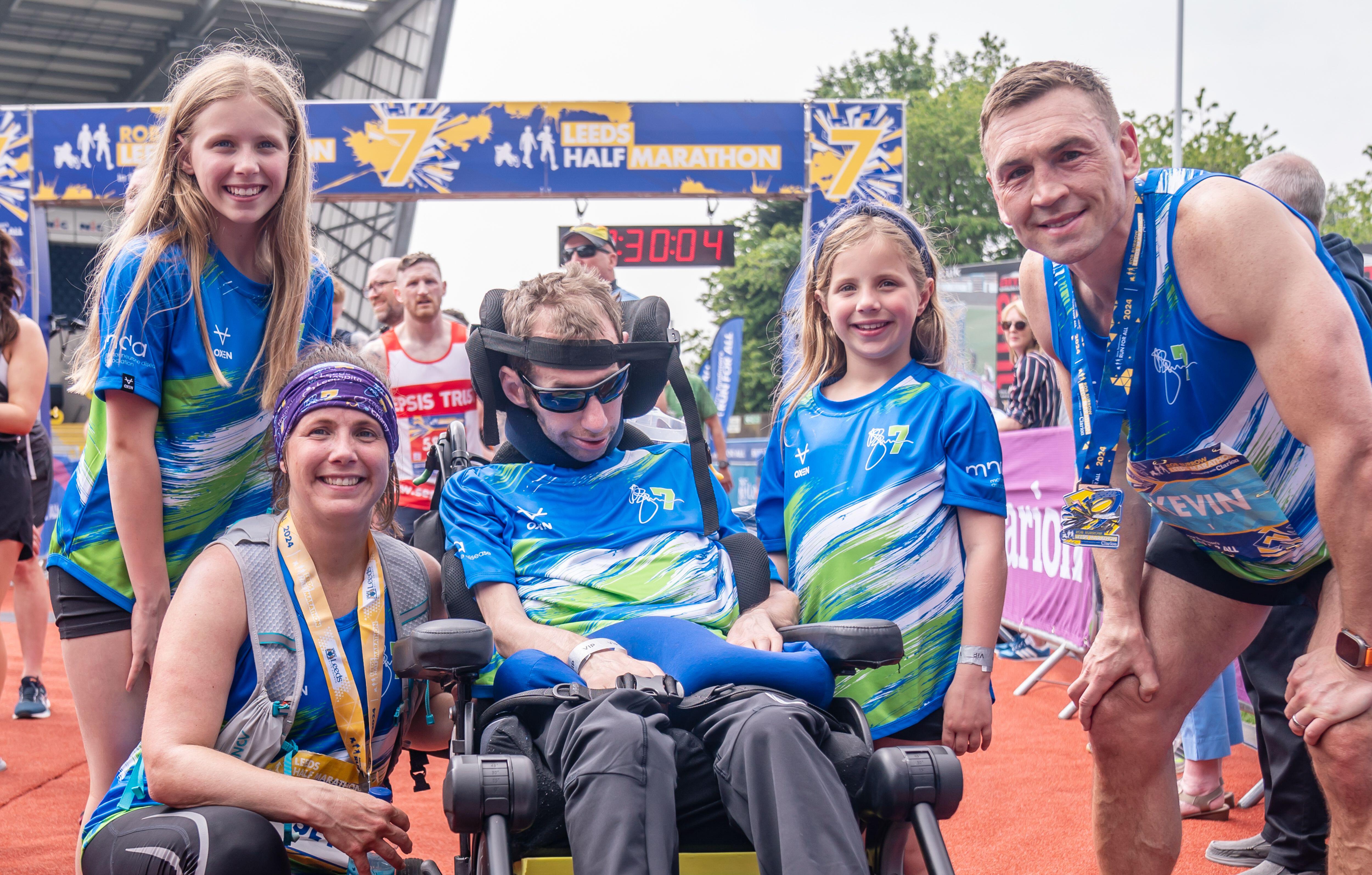 Rob Burrow's widow to run London Marathon in tribute to Leeds Rhinos ...