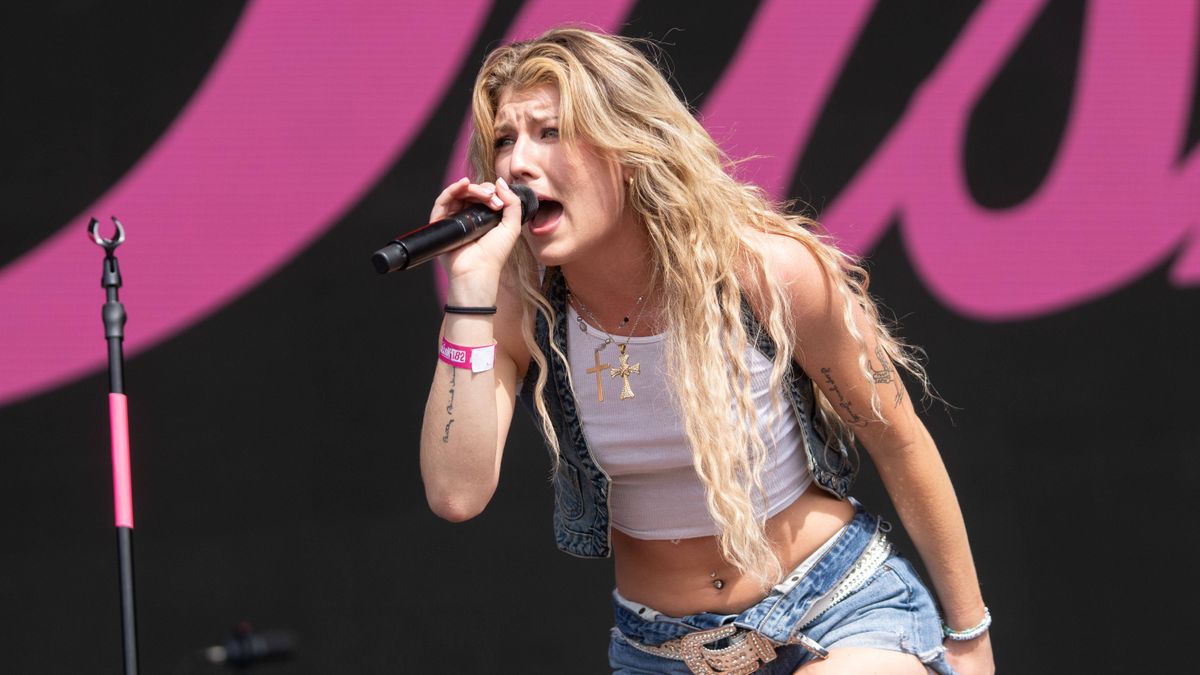 Dasha: Get to know the country singer behind viral hit 'Austin'
