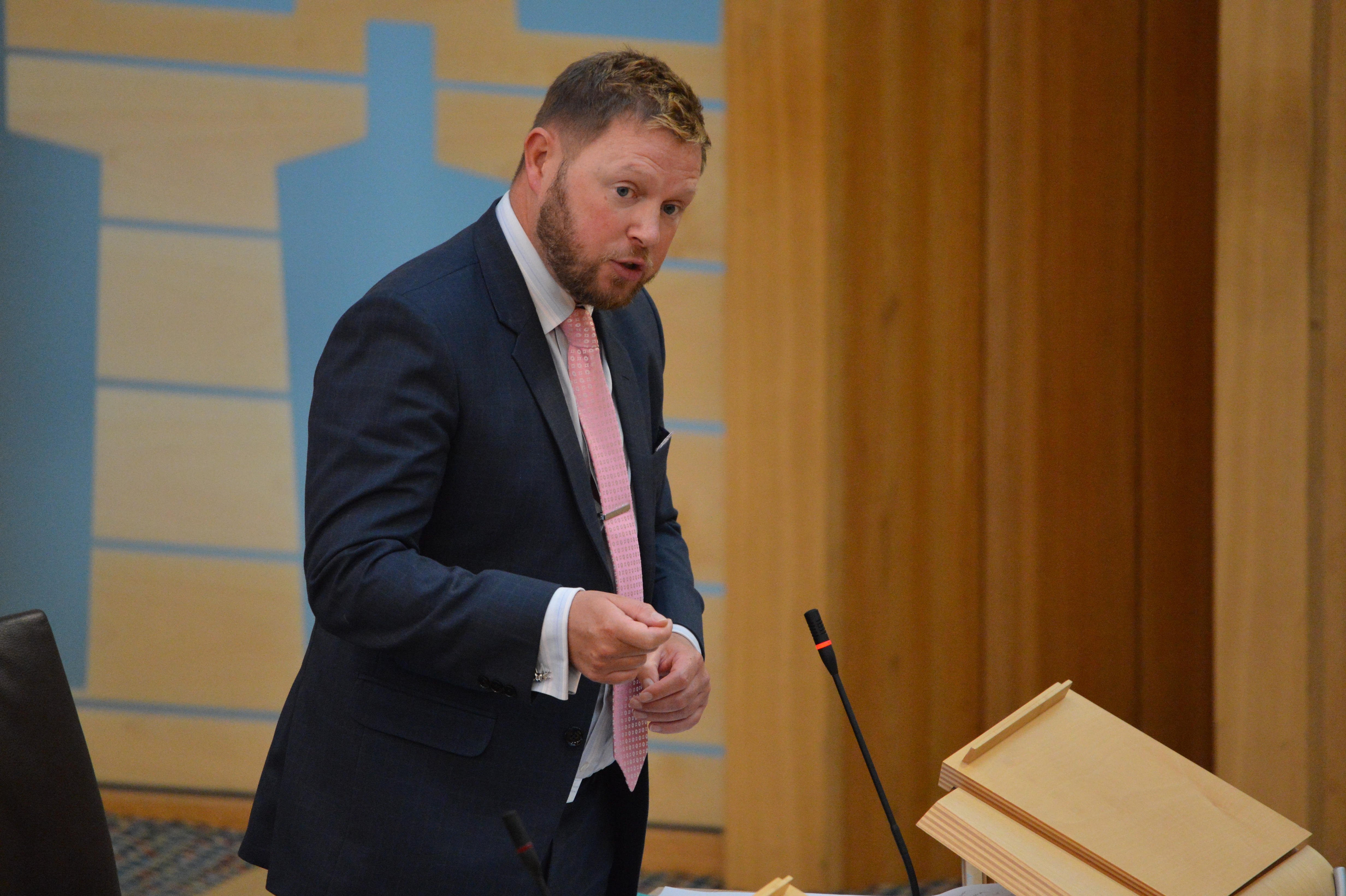 Minister backs 'Suzanne's Law' to refuse parole for killers if victims ...