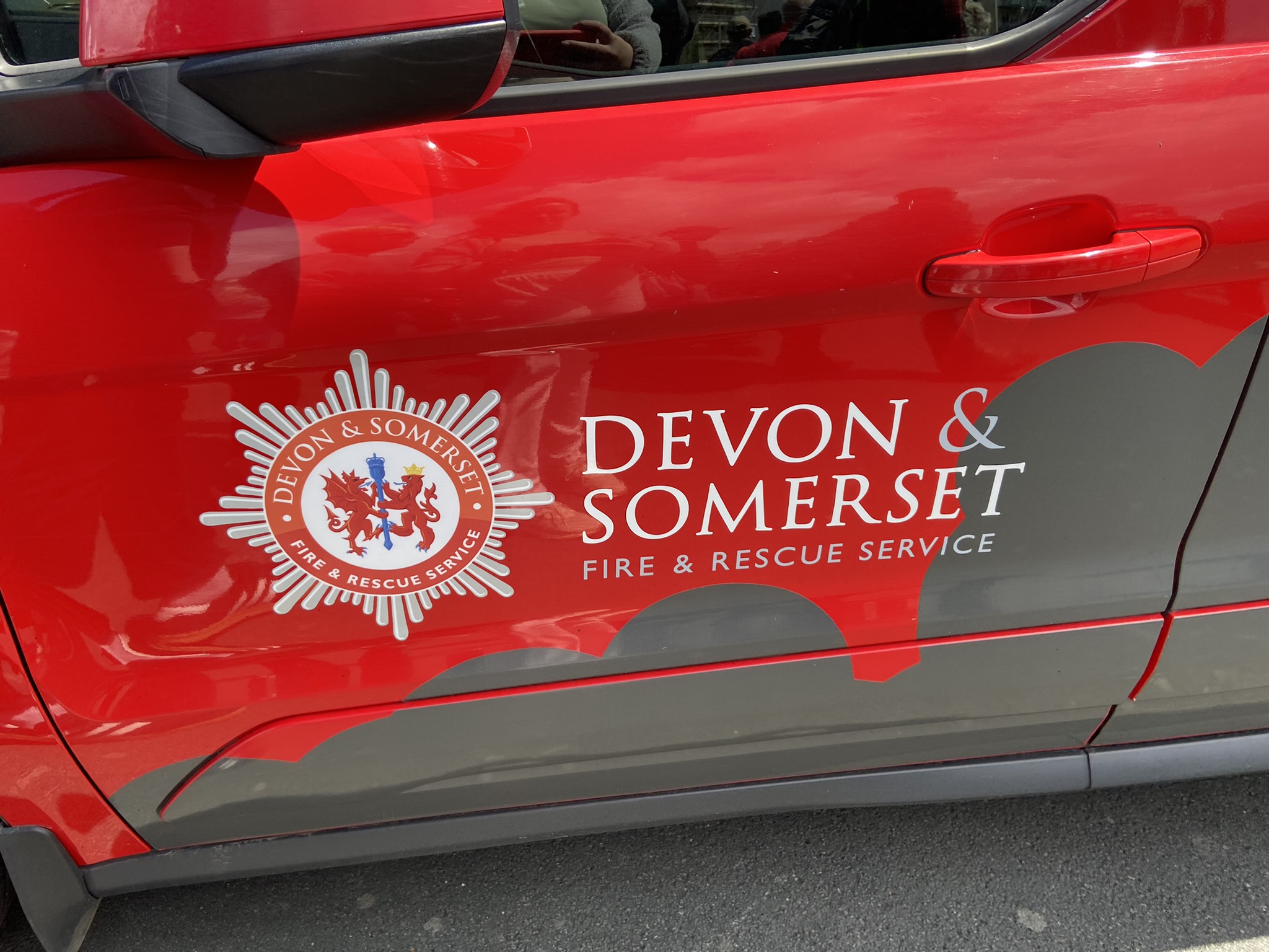 Large fire breaks out at industrial estate in Radstock