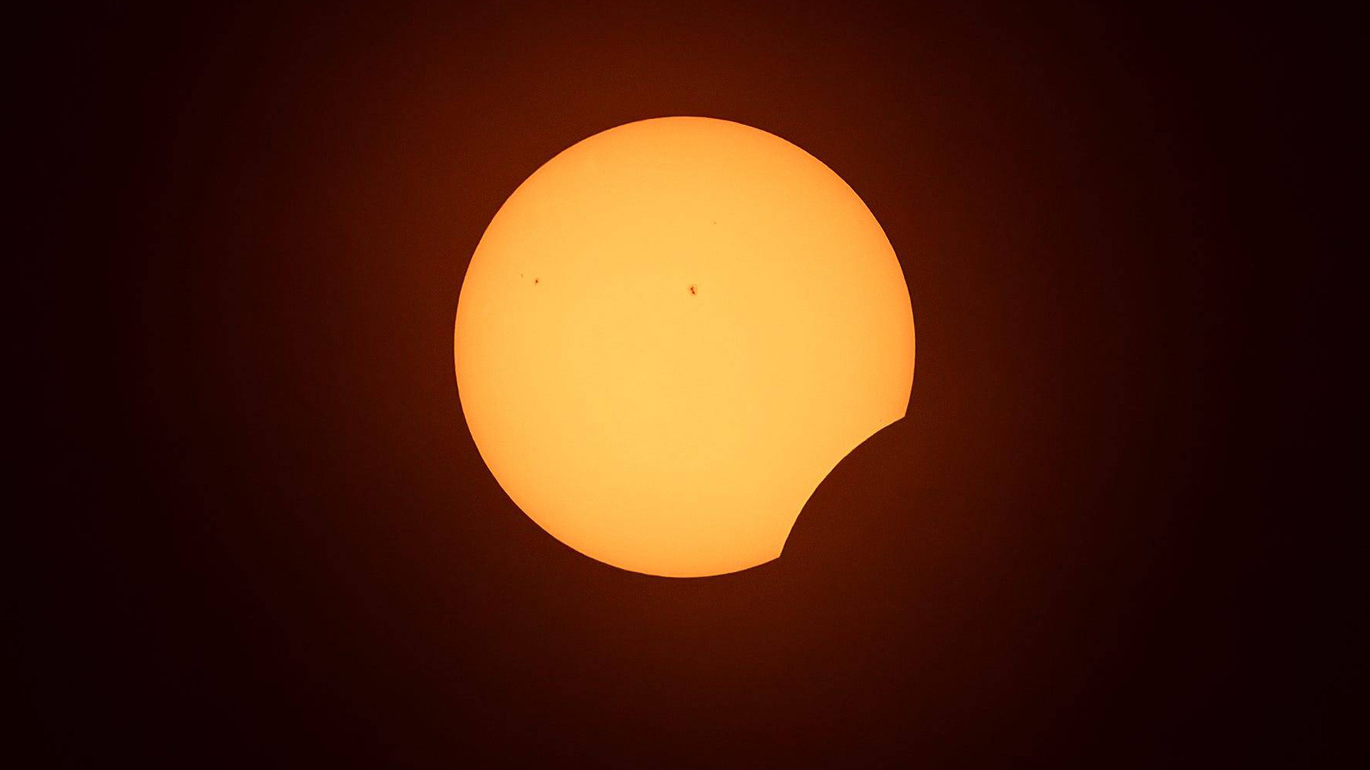 How to view the partial solar eclipse on Saturday 29th March