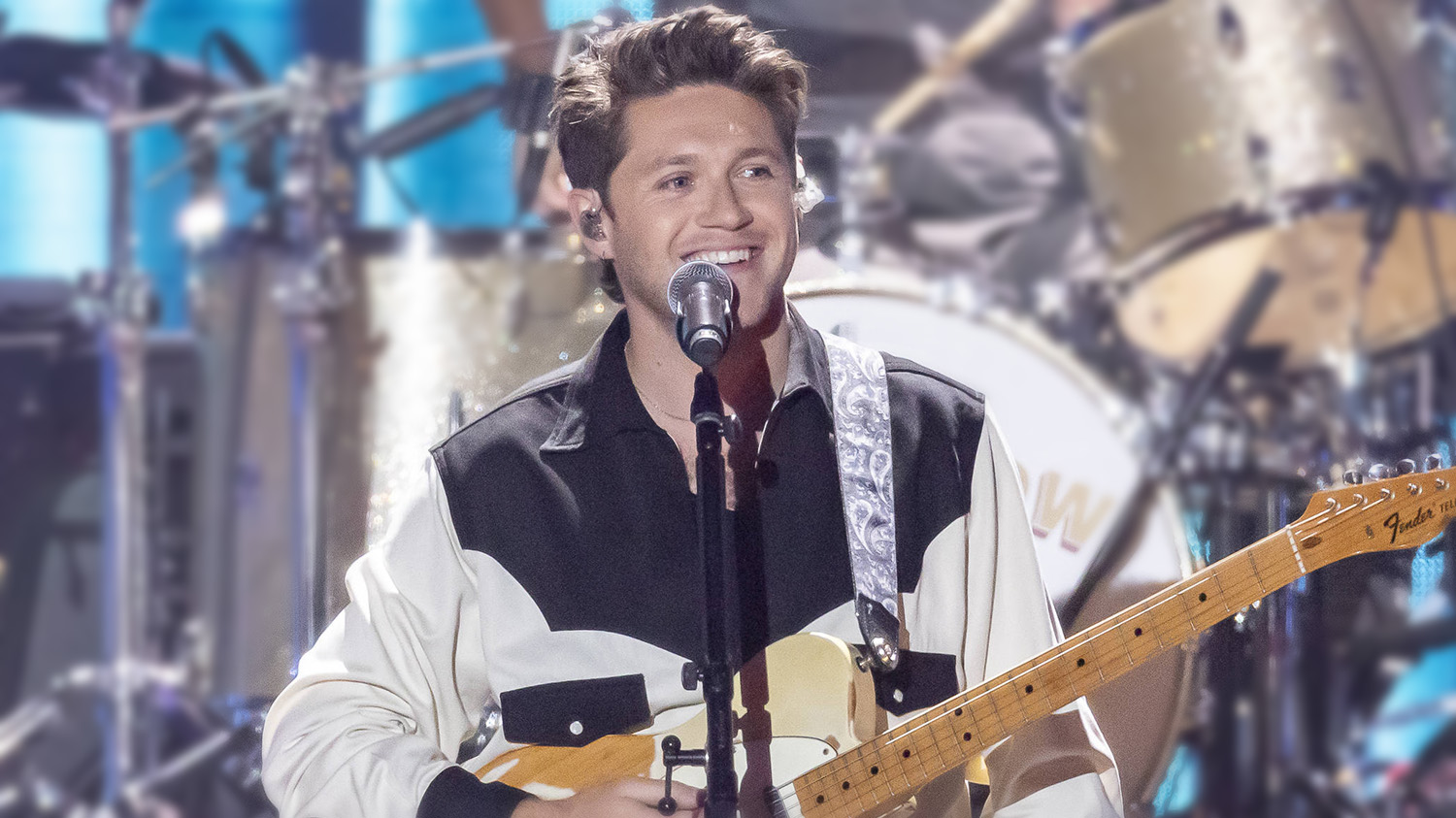 Who is Niall Horan's girlfriend Amelia Woolley? (2025)