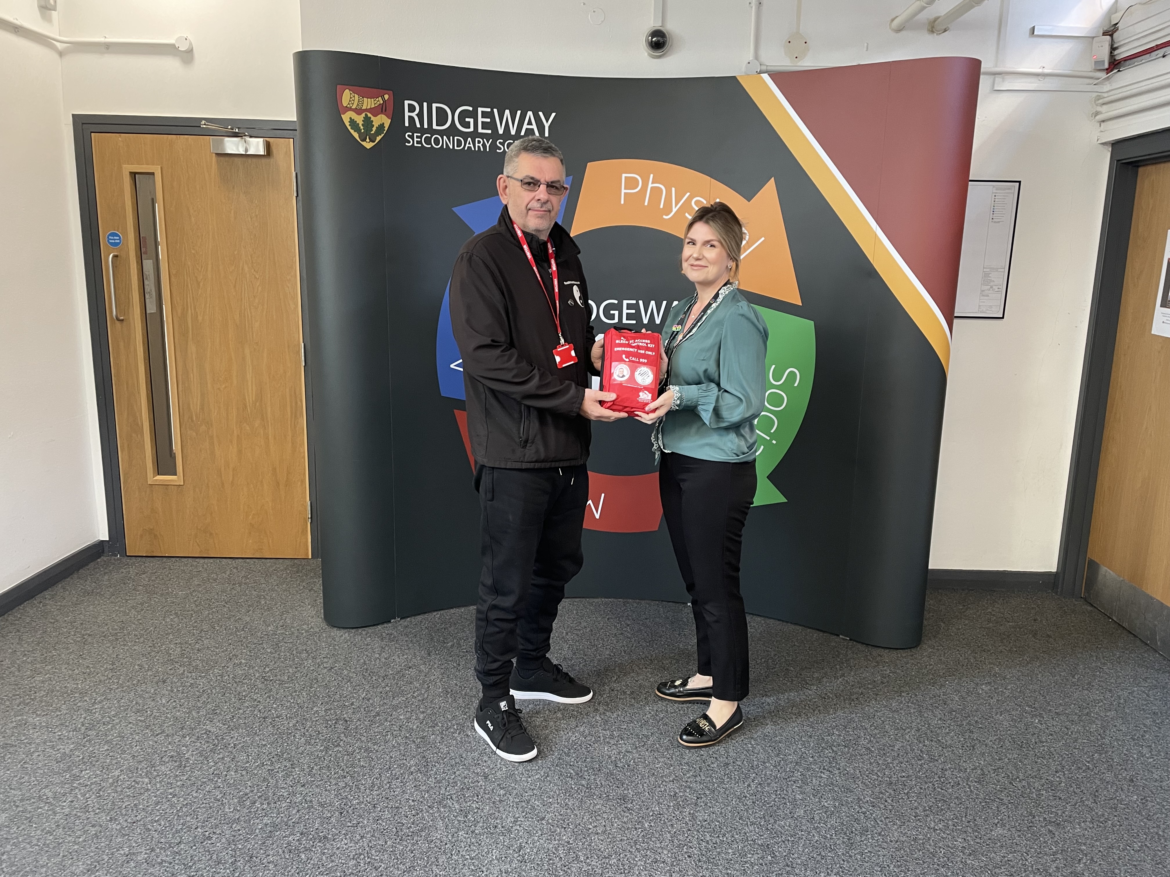 Redditch school gets bleed kit as anti-knife crime campaigner aims to ...