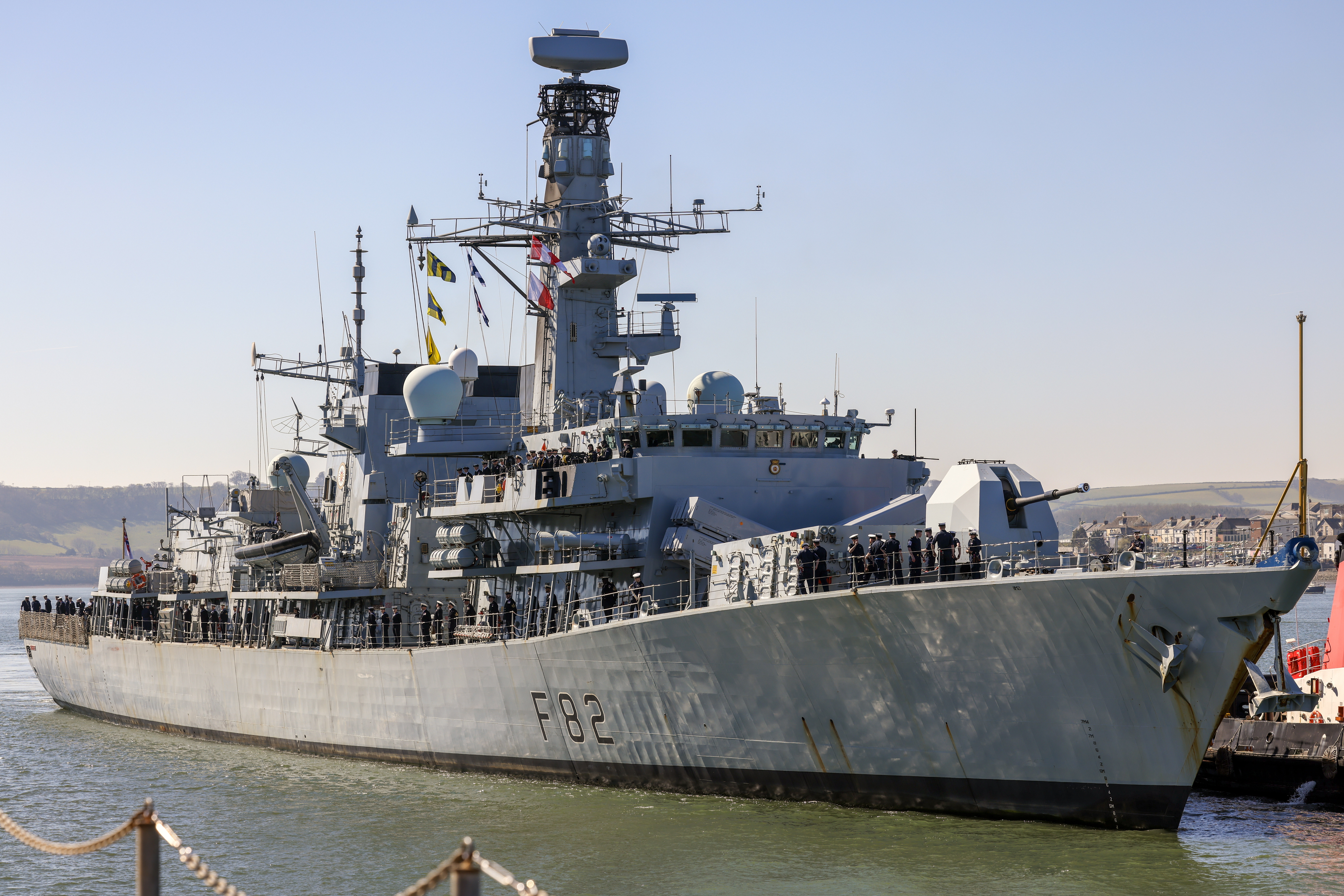 Royal Navy's HMS Somerset returns to Plymouth | Devon News
