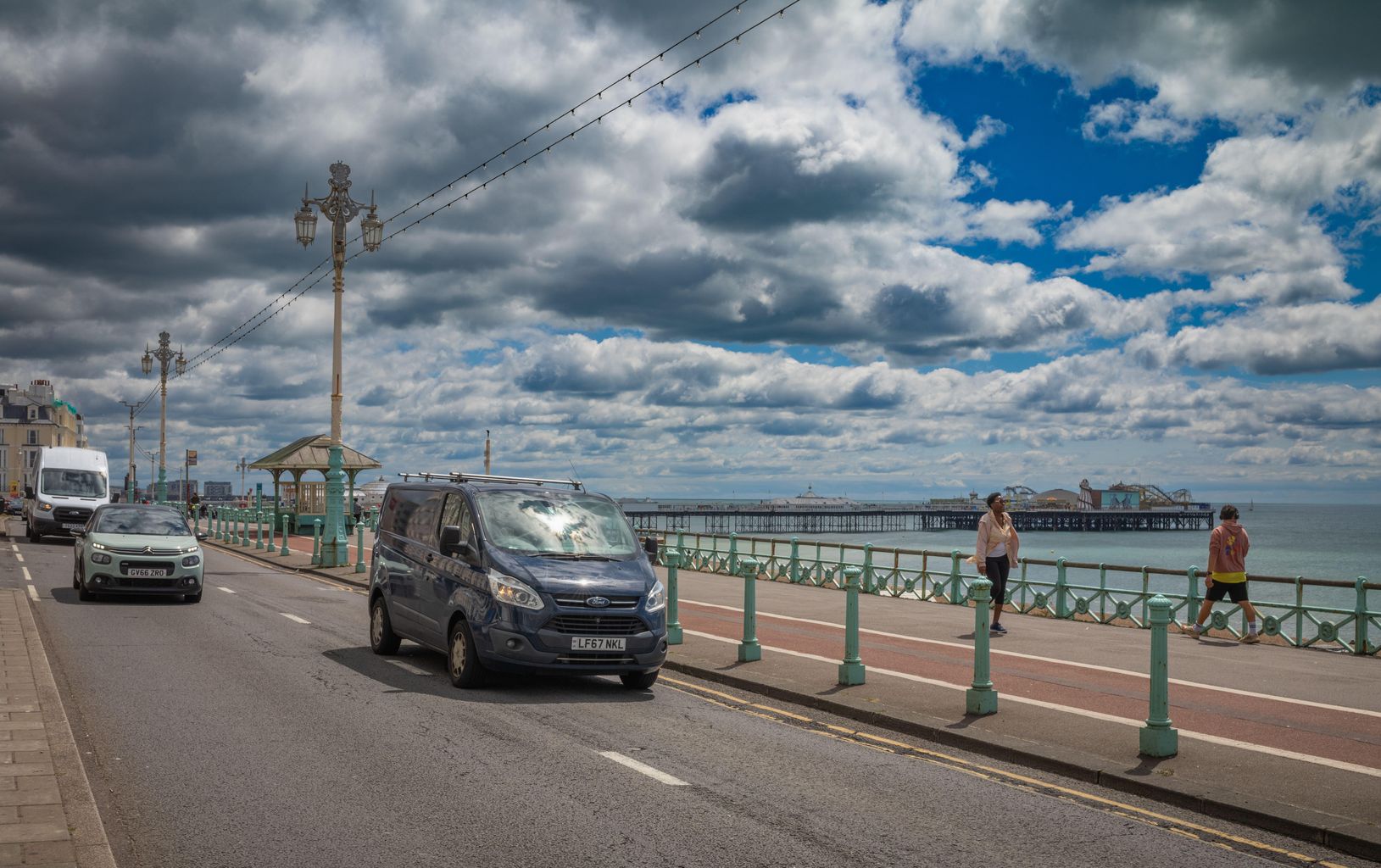 Reports of woman in the water on Brighton seafront