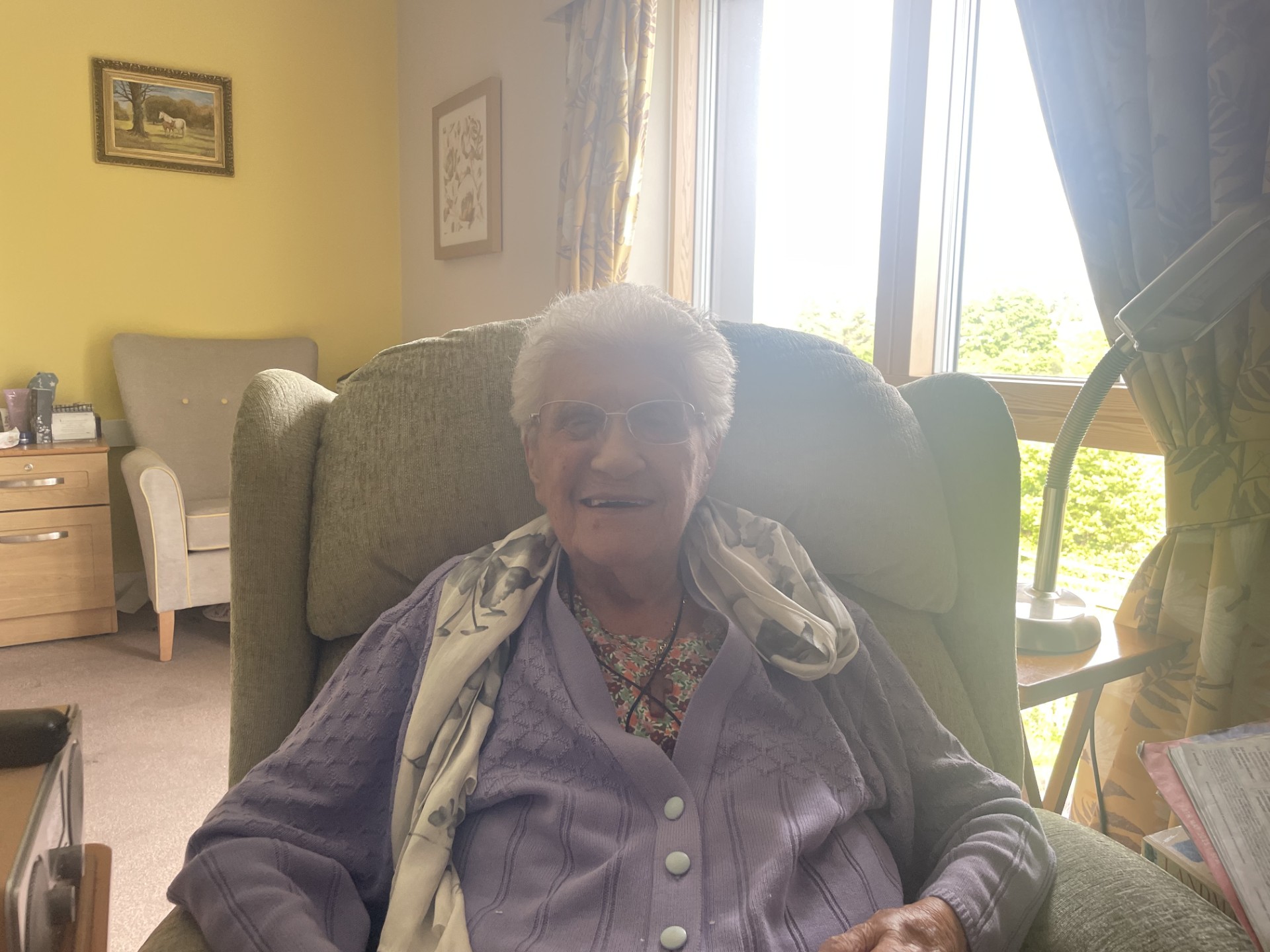 100 year old women who worked with Queen Elizabeth remembers VE Day