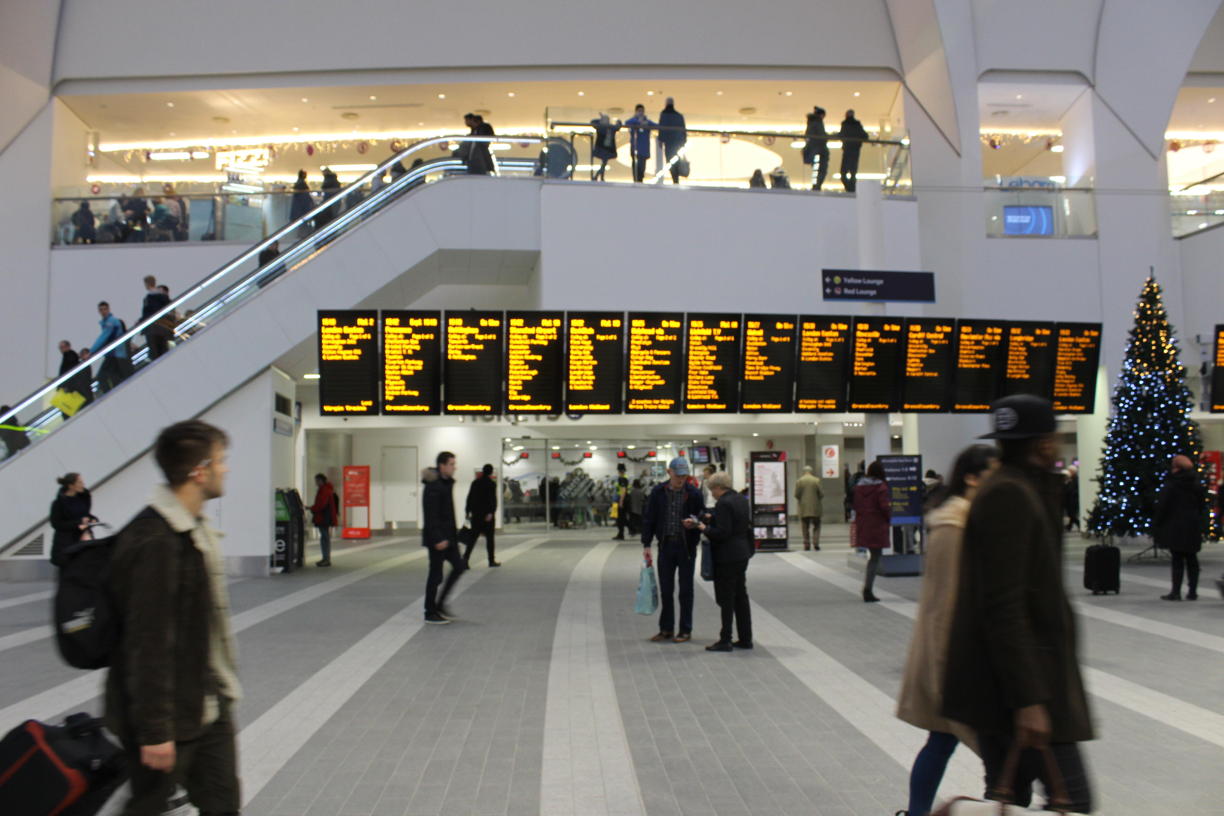 Teenager stabbed at Birmingham train station | News - Hits Radio ...