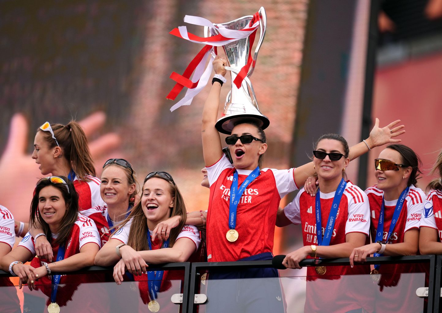 Thousands attend Arsenal and Crystal Palace trophy celebrations | News ...