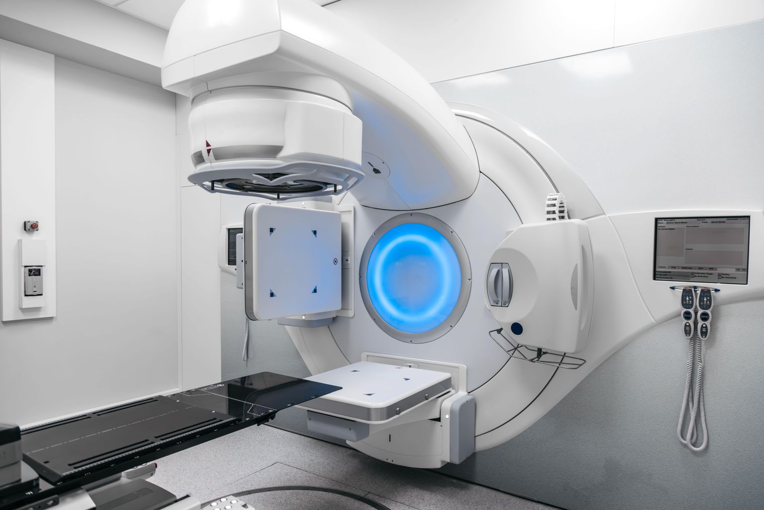 Sheffield hospitals to get state-of-the-art new radiotherapy machines ...