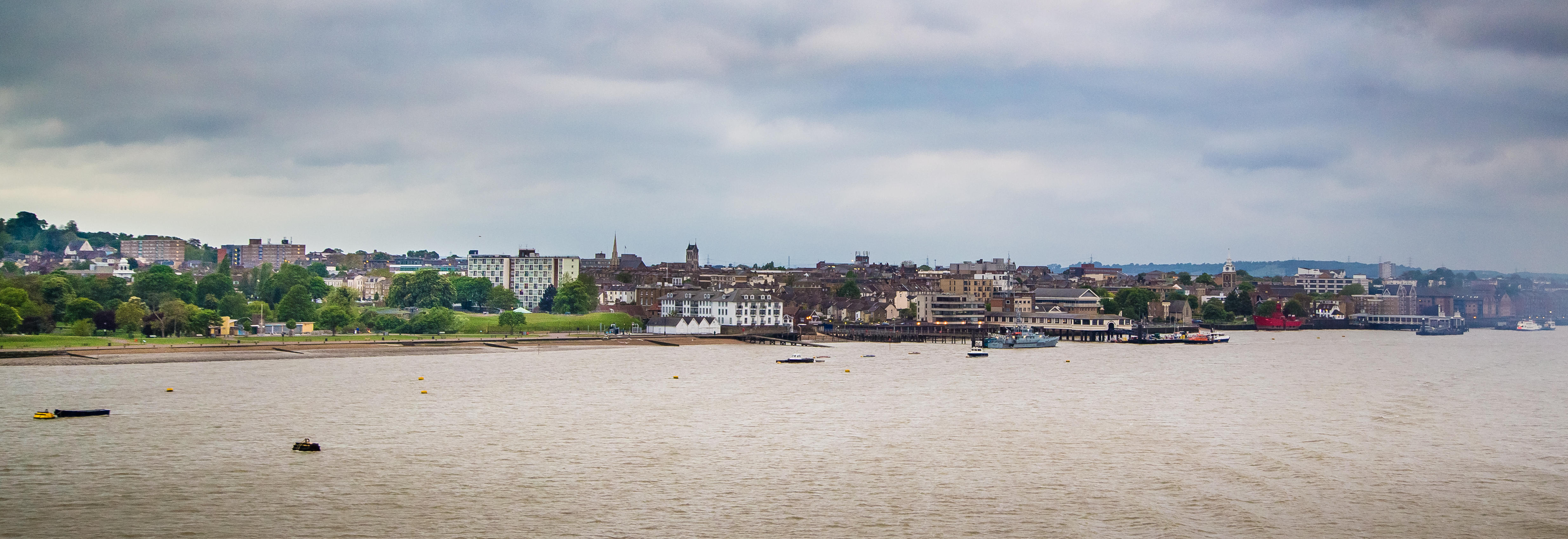 Body found in search for missing girl in River Thames in Gravesend