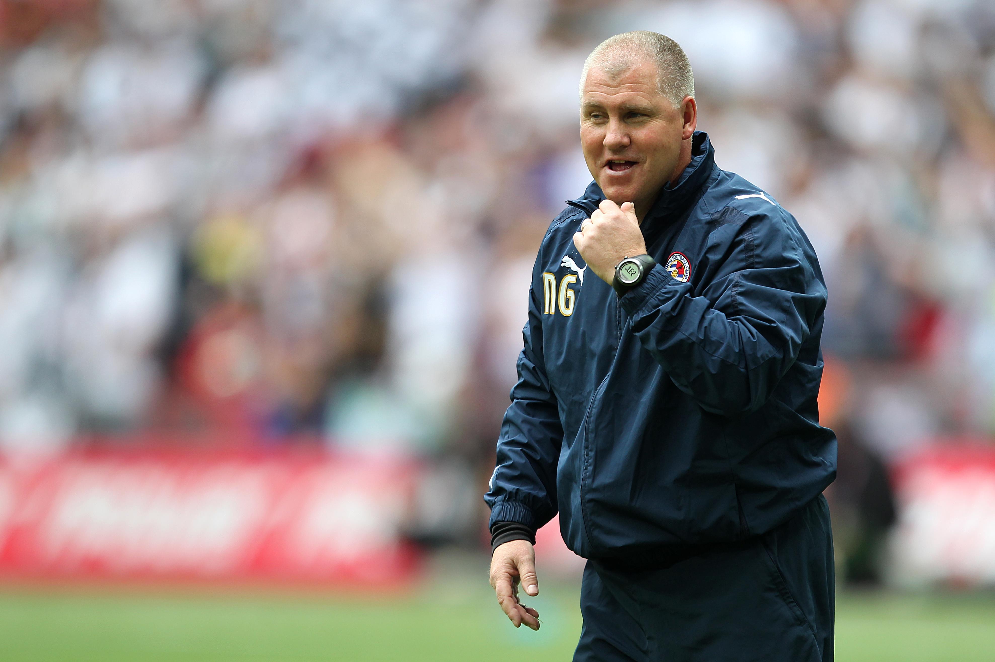 Reading FC assistant manager leaves