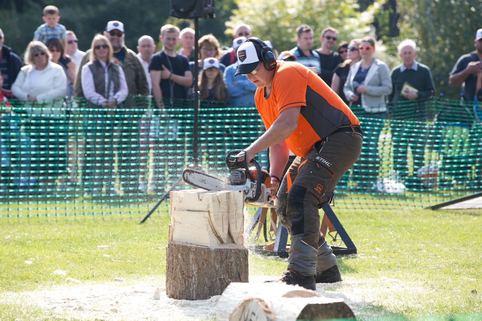 Worcestershire woman 'excited' to compete in her first lumberjack style ...