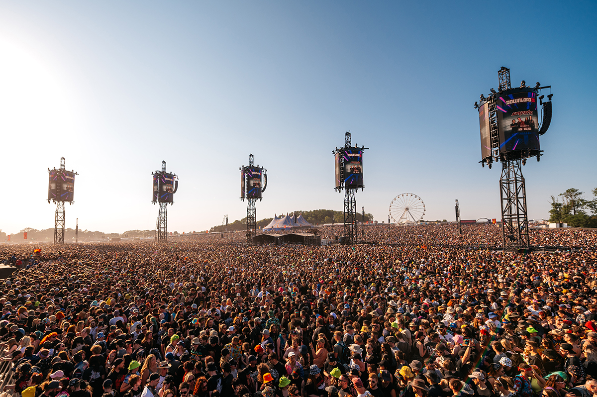 Police issue warning to people in mosh pits at Download Festival 2025