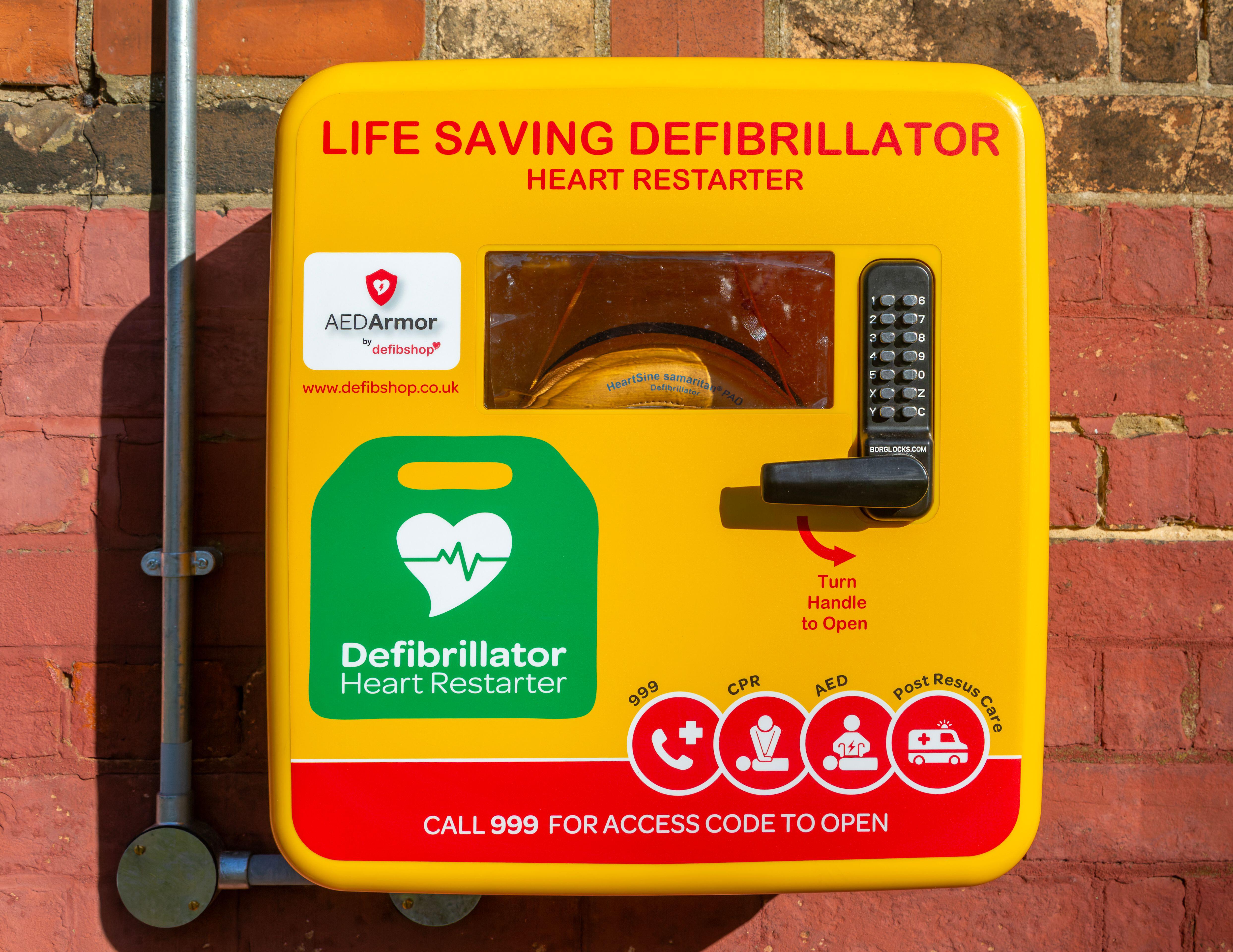 defib-stolen-skelton