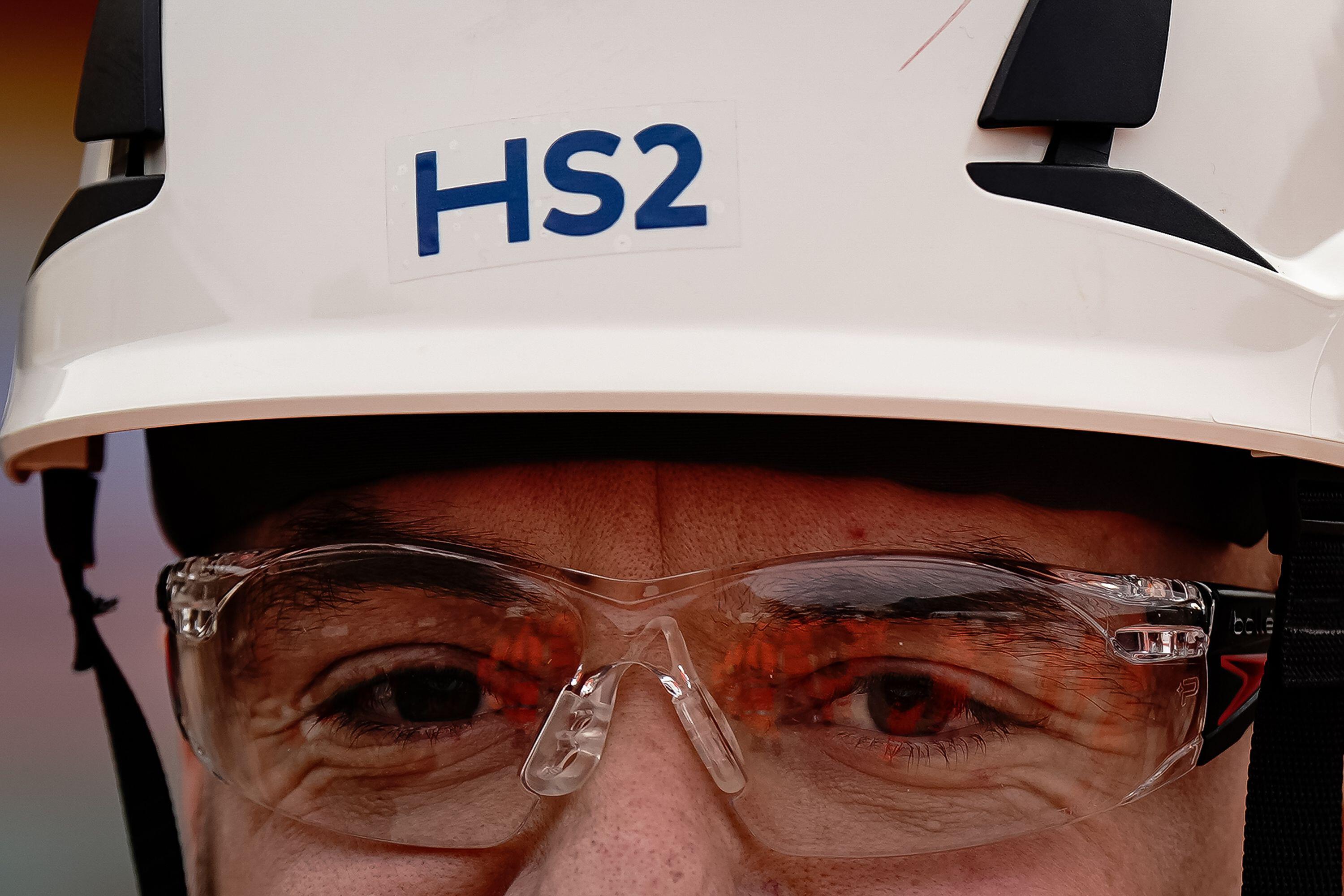 HS2: Government to 'draw line in the sand' over beleaguered project
