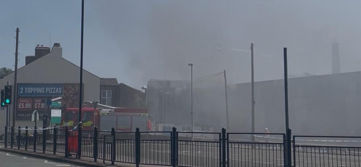 Building on fire in Middleton to be demolished