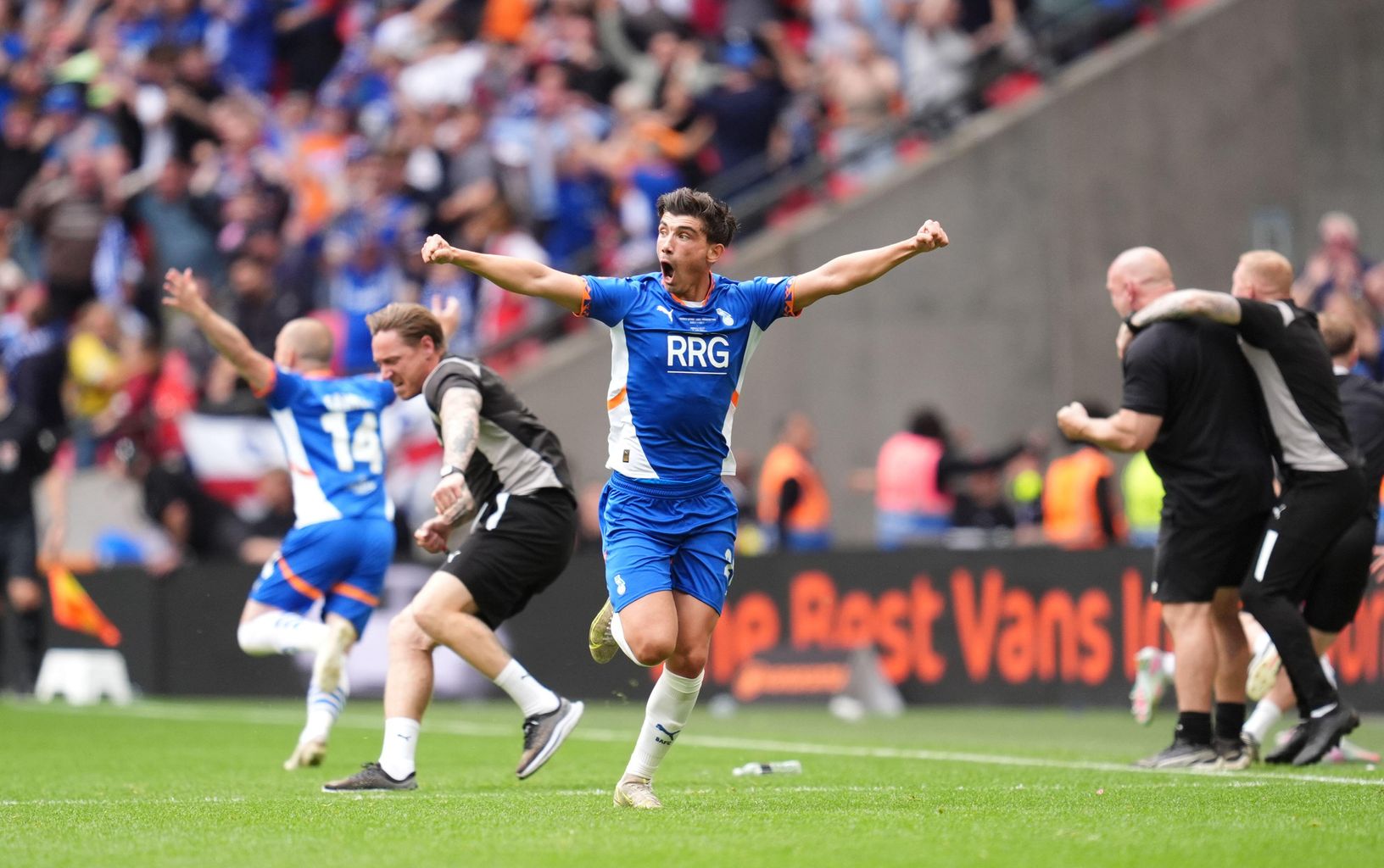 Oldham Athletic striker speaks out on video showing him throw a chair ...