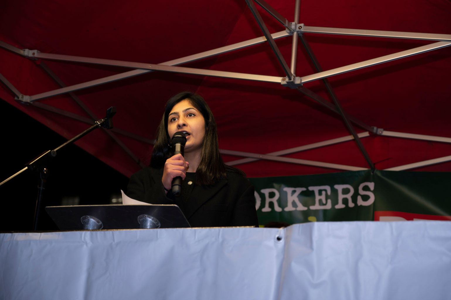 Coventry South MP says she will set up new party with Jeremy Corbyn ...