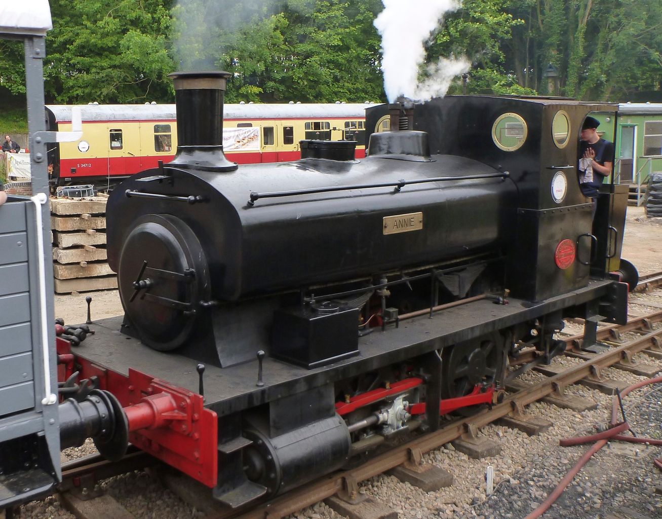 Railway volunteers: nearly £25 thousand needed restore old engines ...