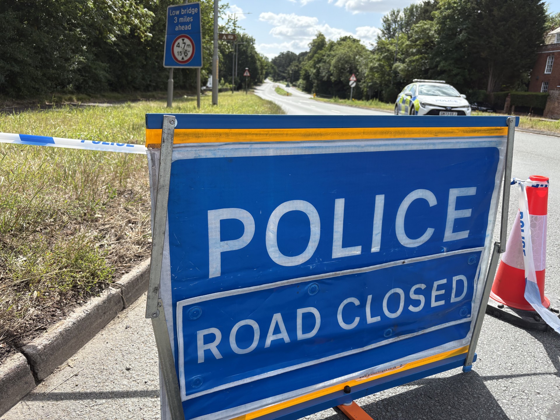 Man with 'chainsaw and gas mask' shot by Kent Police who 'feared gun or ...