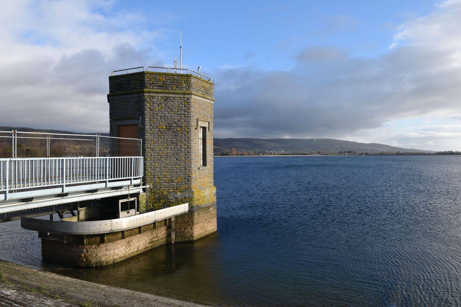 Cheddar Reservoir closes to public for this weekend's hot weather