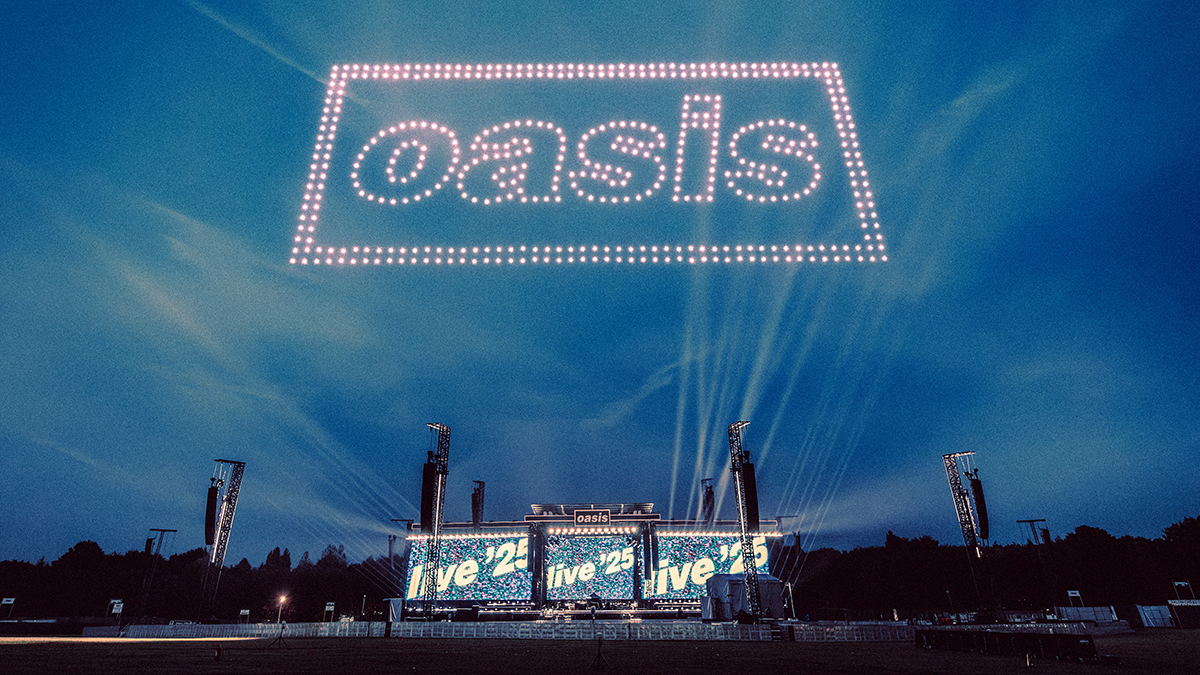 Oasis drone display lights up Manchester skies ahead of Heaton Park ...