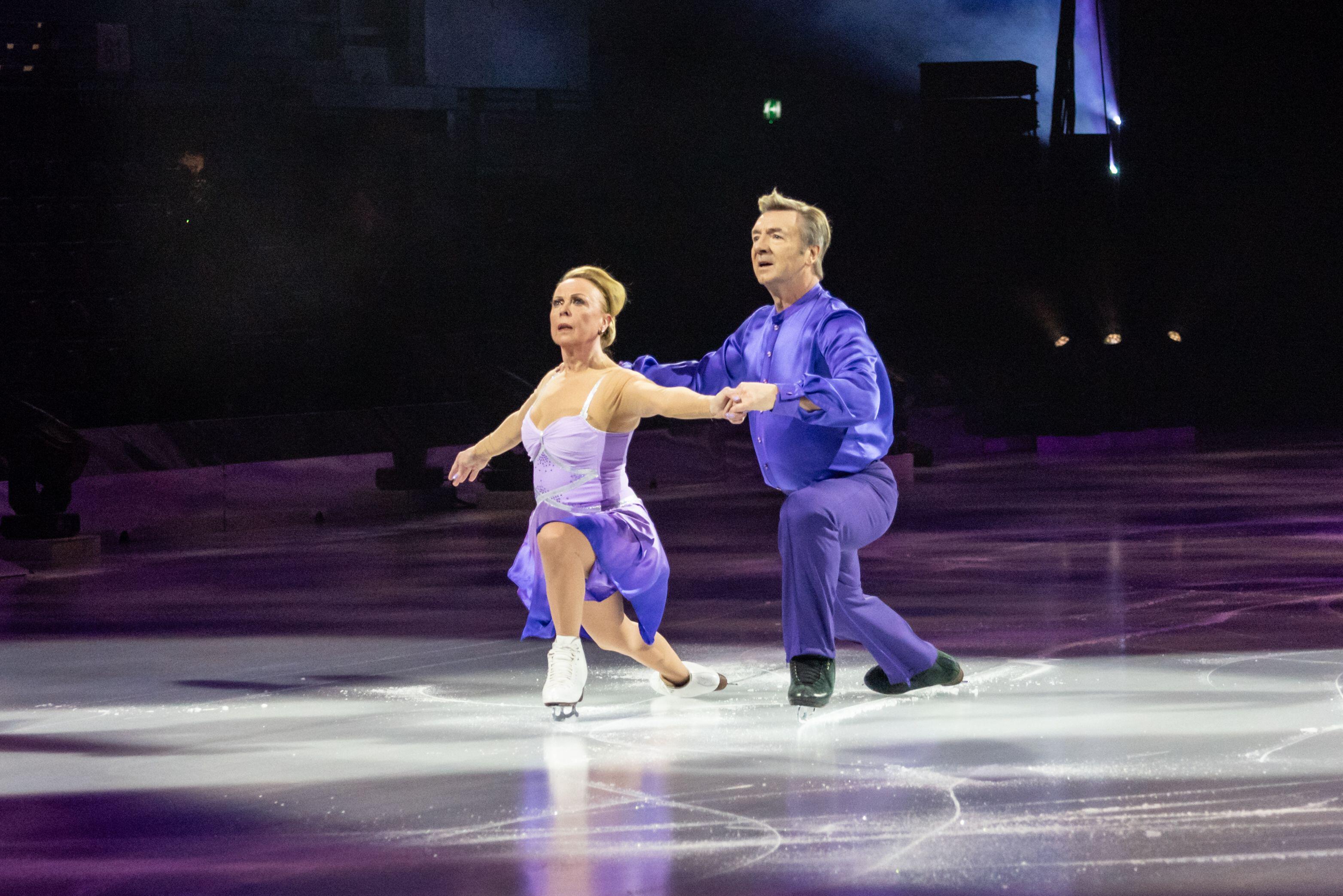 Torvill and Dean 'bow out on a high' skating to Bolero in final performance