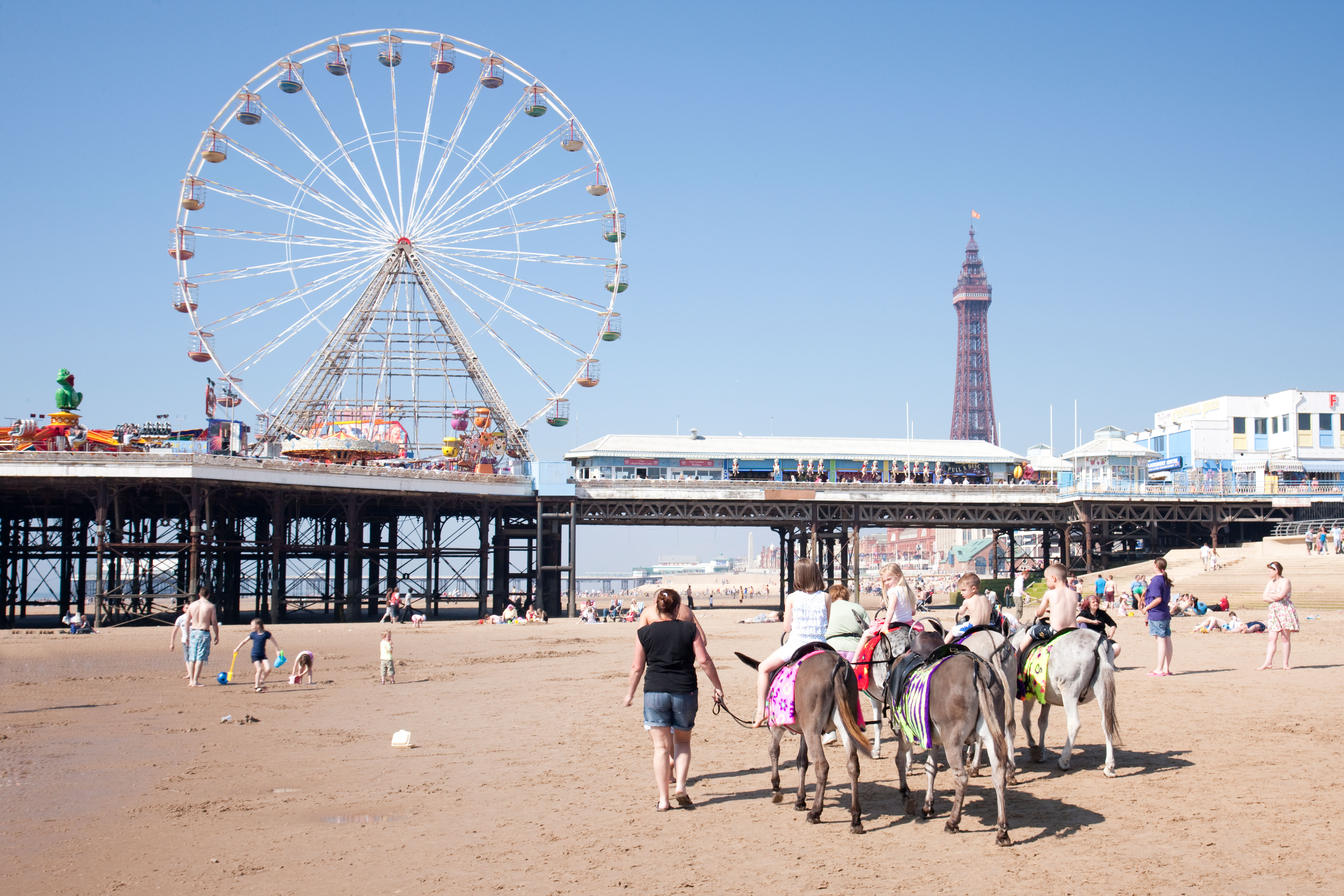 Blackpool beach placed in the country's top ten