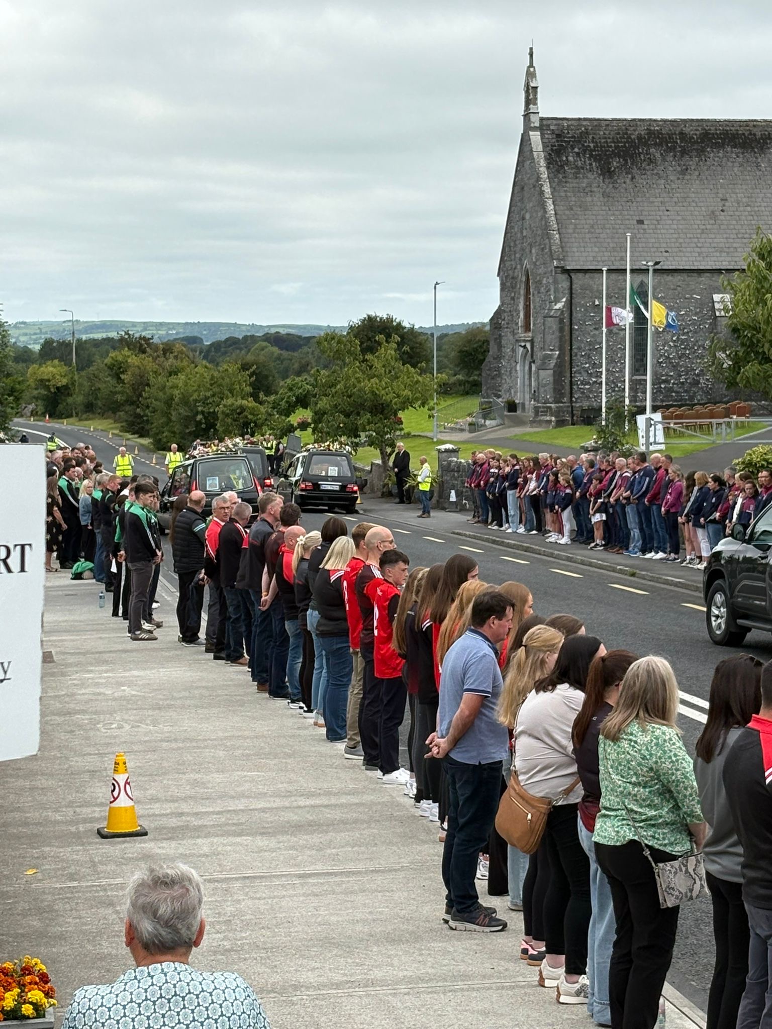 Crowds turn out for funeral of murdered mum and her two teenagers in ...