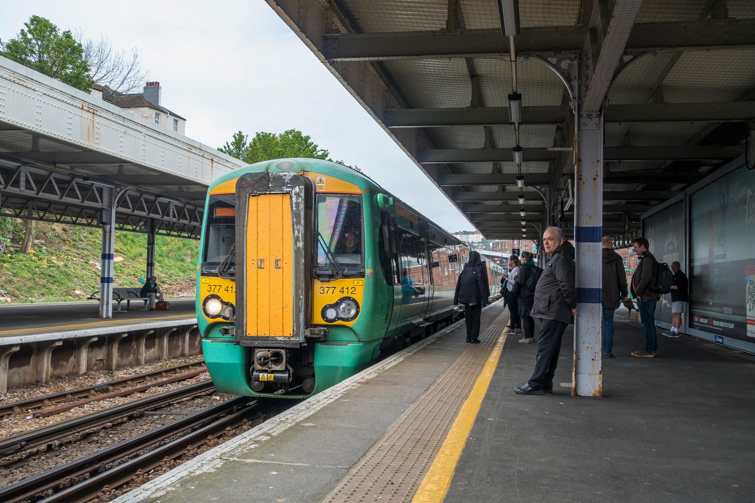 Signal failure leads to no trains between Crowborough and Uckfield this ...