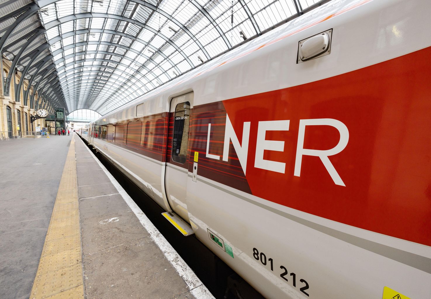 Edinburgh Fringe performers amongst thousands affected by rail chaos as 'urgent repairs' shut lines