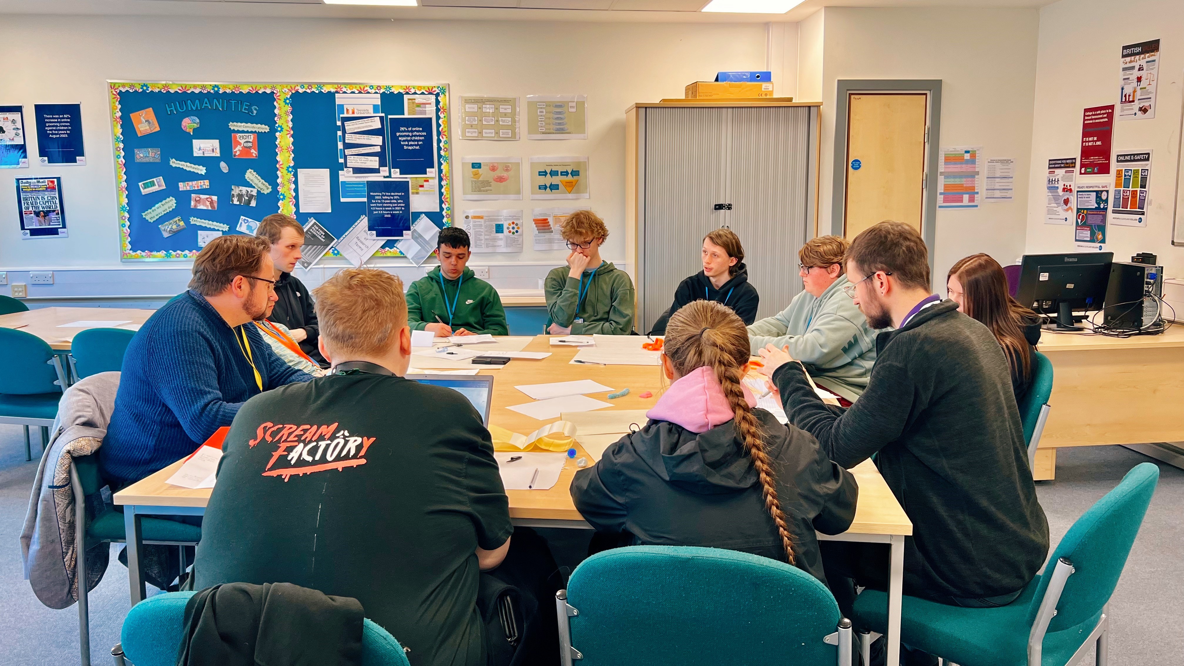 Calls for a 'knife crime offenders register' to track Teesside criminals