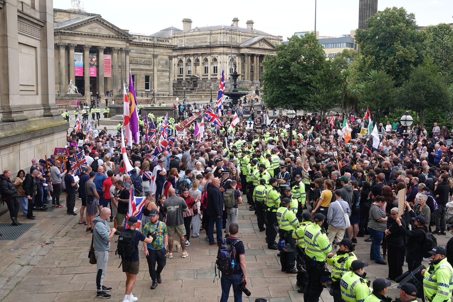 11 arrests made following UKIP protest and counter-protest in Liverpool ...
